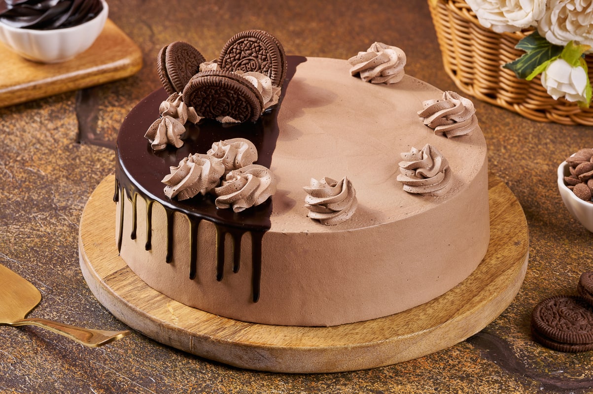 Ferns and petals cake store