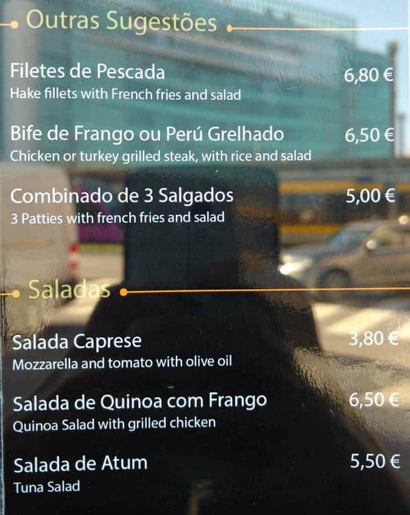 Menu em Angola Café, Vila Nova de Gaia