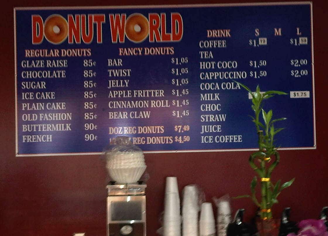 Carta de Donut World, Greensboro, W Market St