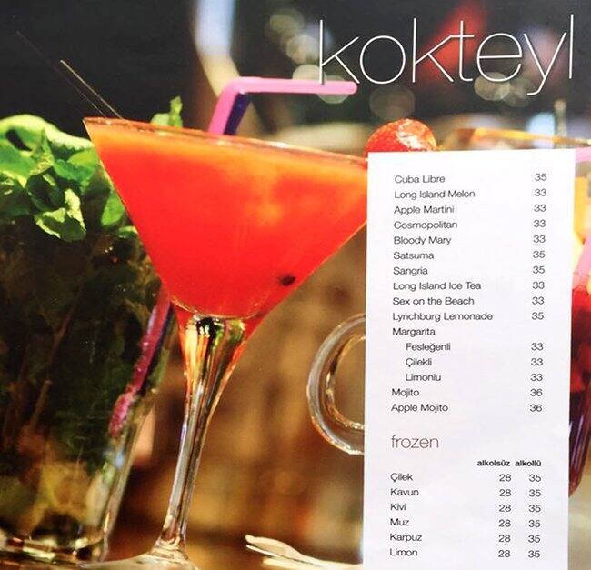 Carta de Harvard Cafe Watergarden, Estambul, Barbaros Mahallesi