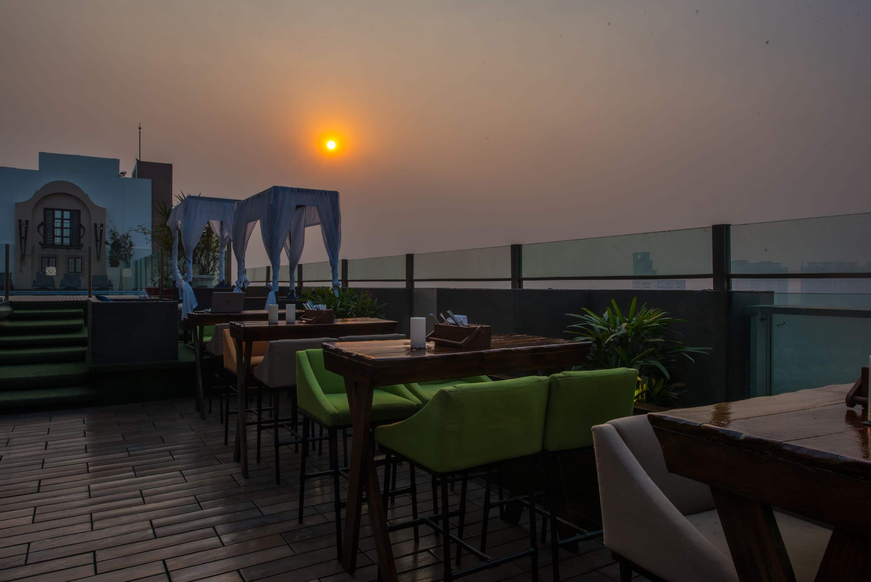 Photos of Vibe: The Sky Bar - DoubleTree by Hilton, Pictures of Vibe ...