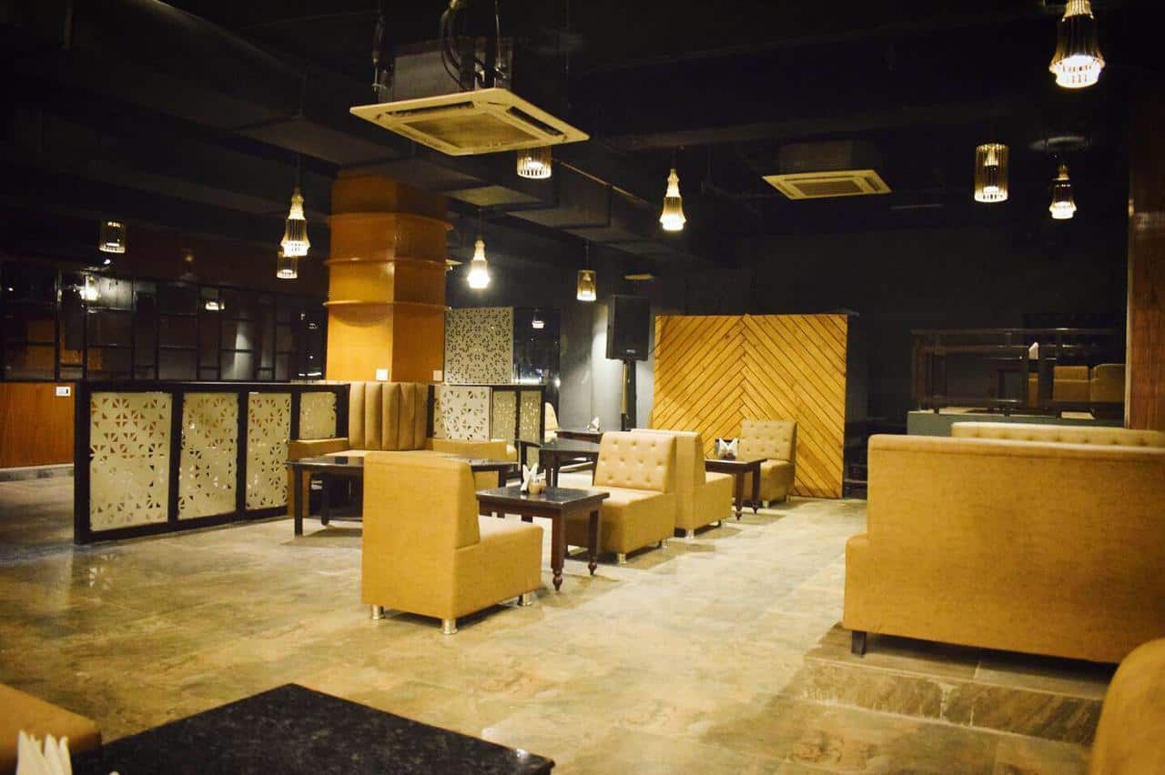 Photos of Ten 11 Lounge & Bar, Pictures of Ten 11 Lounge & Bar, Jaipur ...