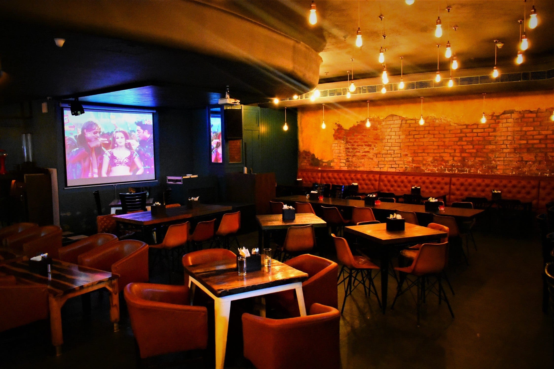 Cafe DEM - Restaurant & Bar, Rohini order online - Zomato