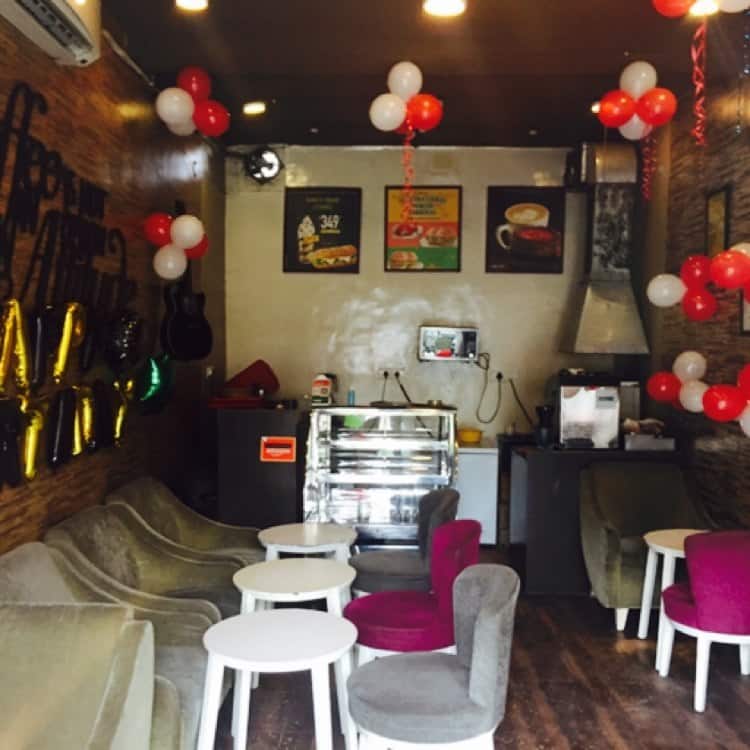 9 Moons Cafe, Modinagar Locality order online - Zomato