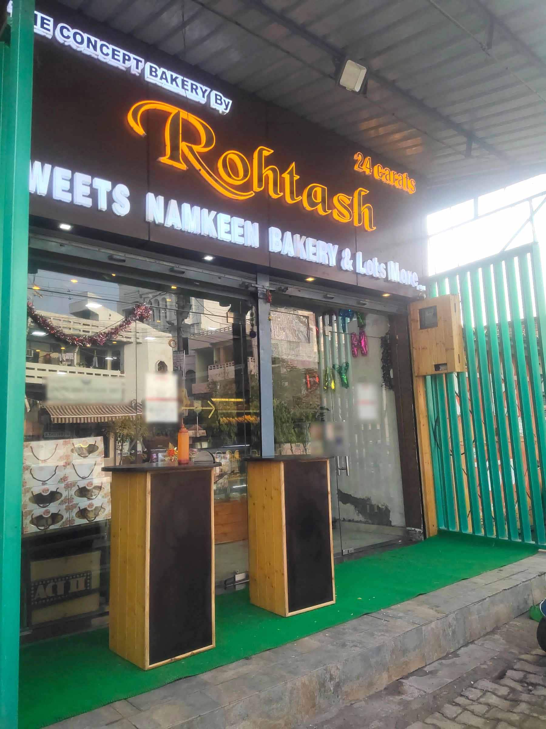 Rohtash Sweets And Bakery's, Devpuri, Meerut | Zomato