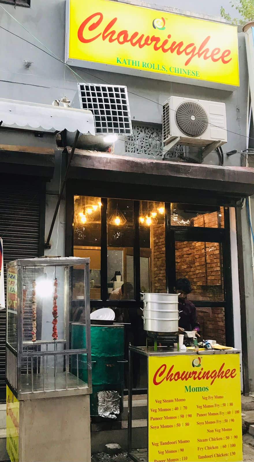 Chowringhee, Model Town 3 order online - Zomato