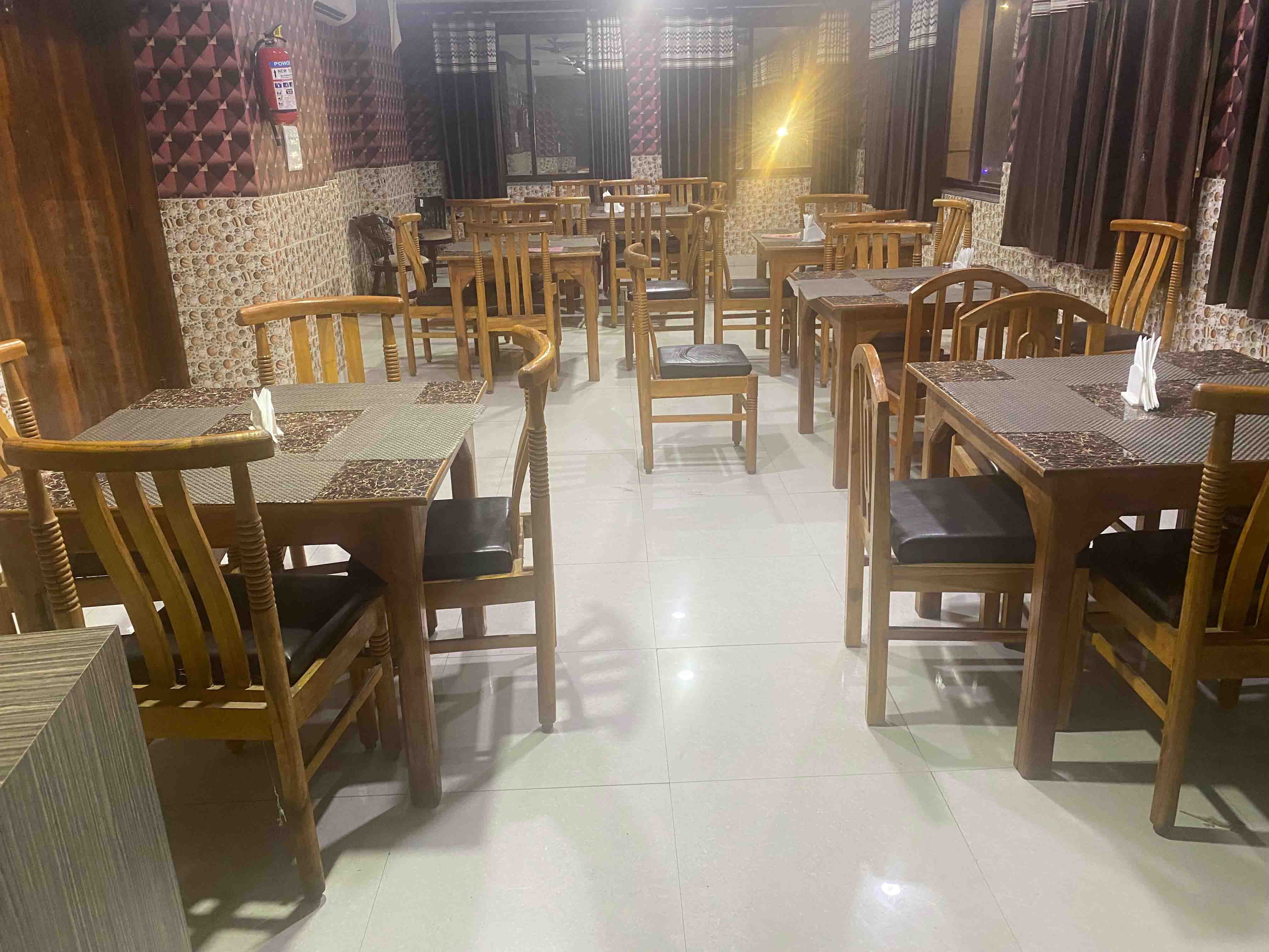 Hotel Elysian Grand, Hazratganj, Lucknow | Zomato