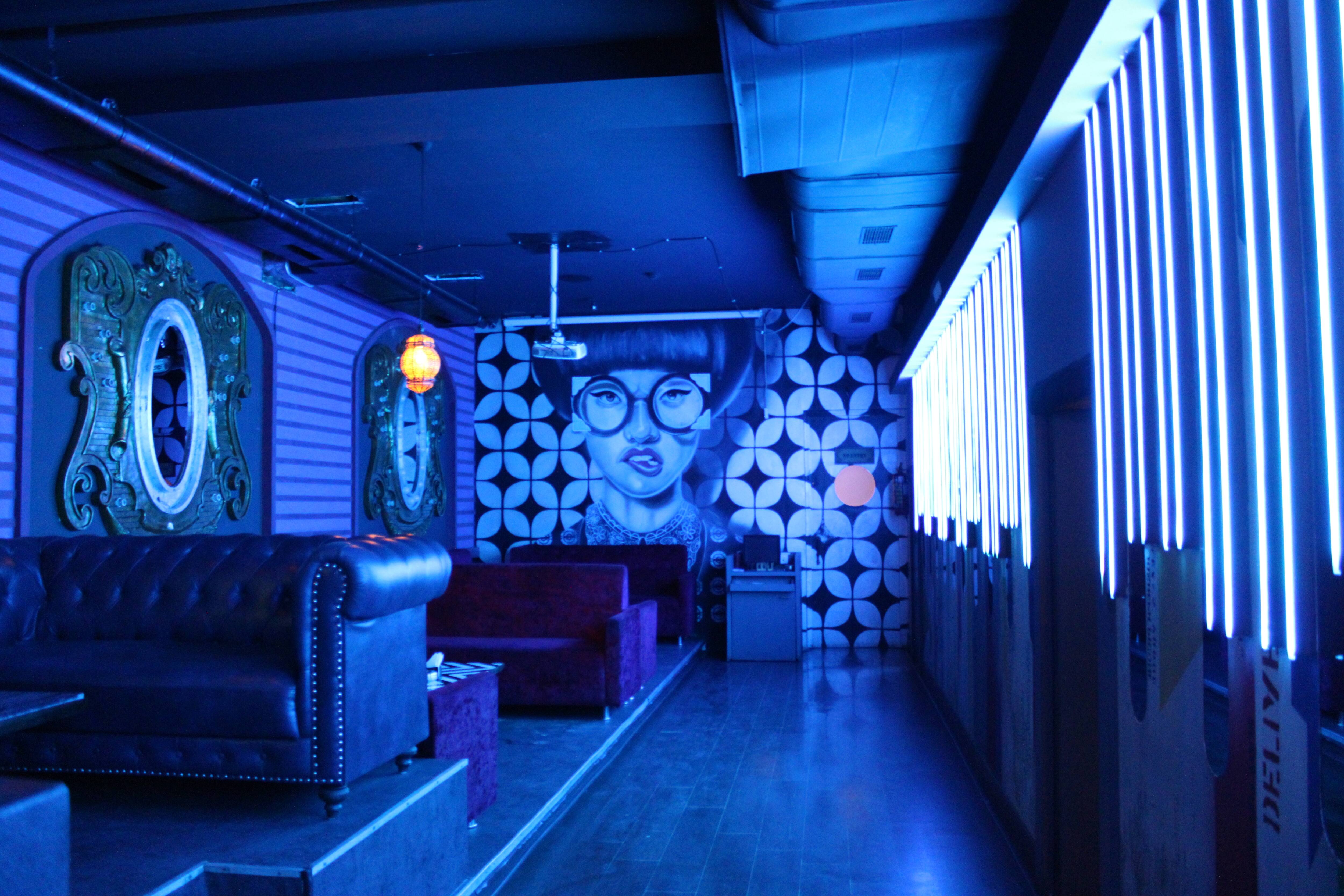 Veleno Cocktail Bar, Veera Desai Area, Mumbai | Zomato