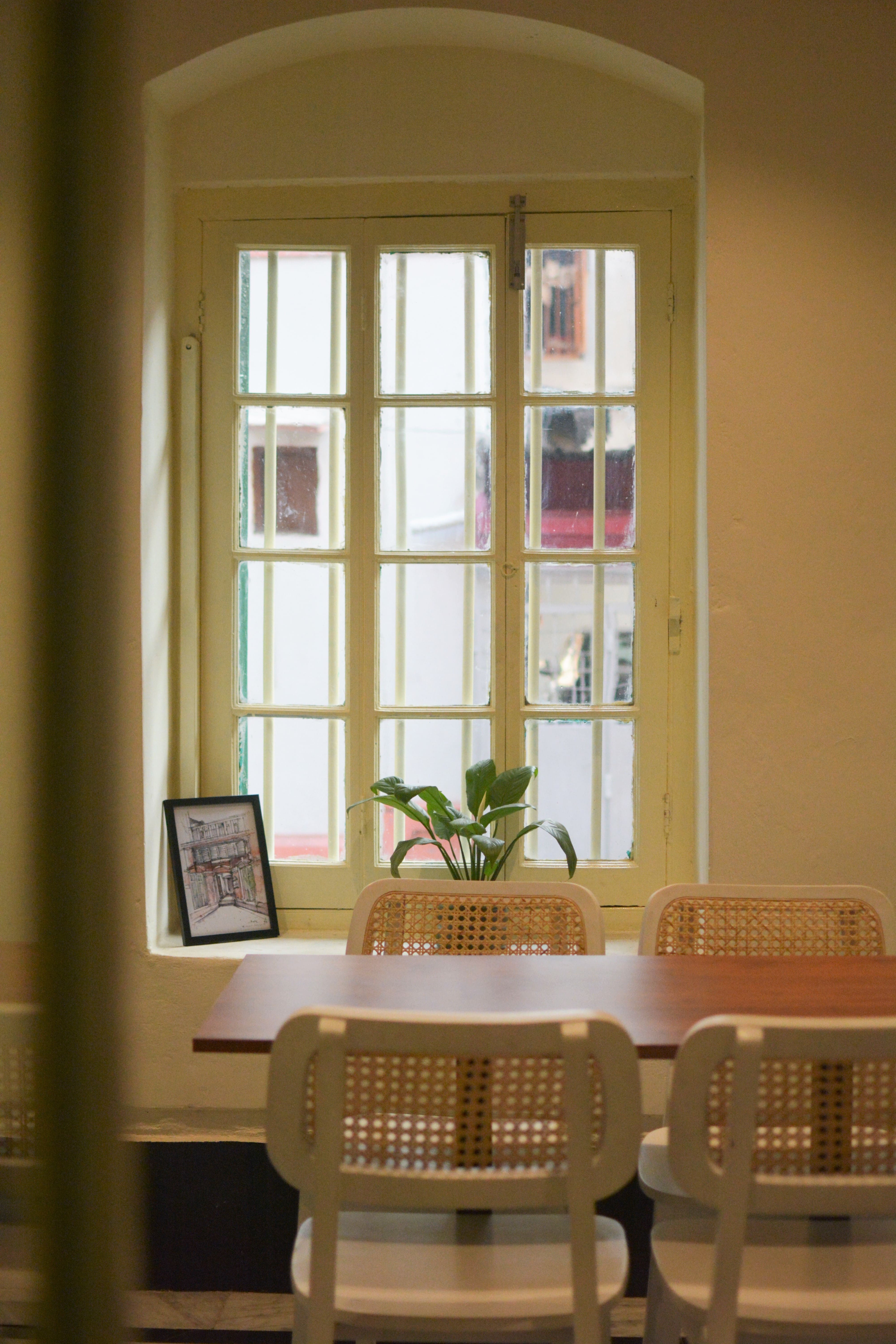 The Red Bari Coffee Shop, Hazra, Kolkata | Zomato