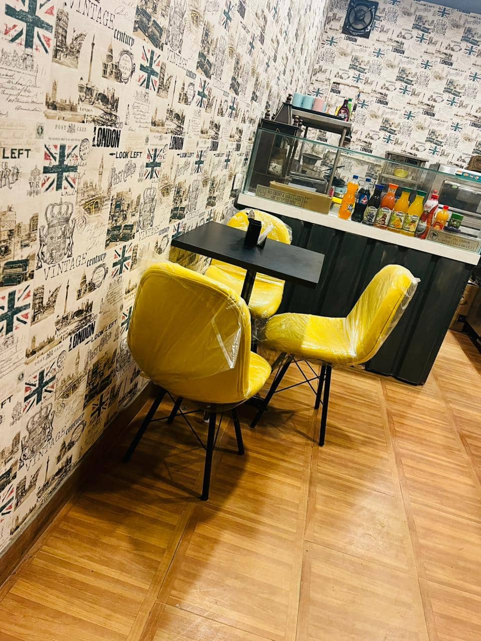 Mad Over Momoz & Mad Over Pizzaz, Karol Bagh, New Delhi | Zomato