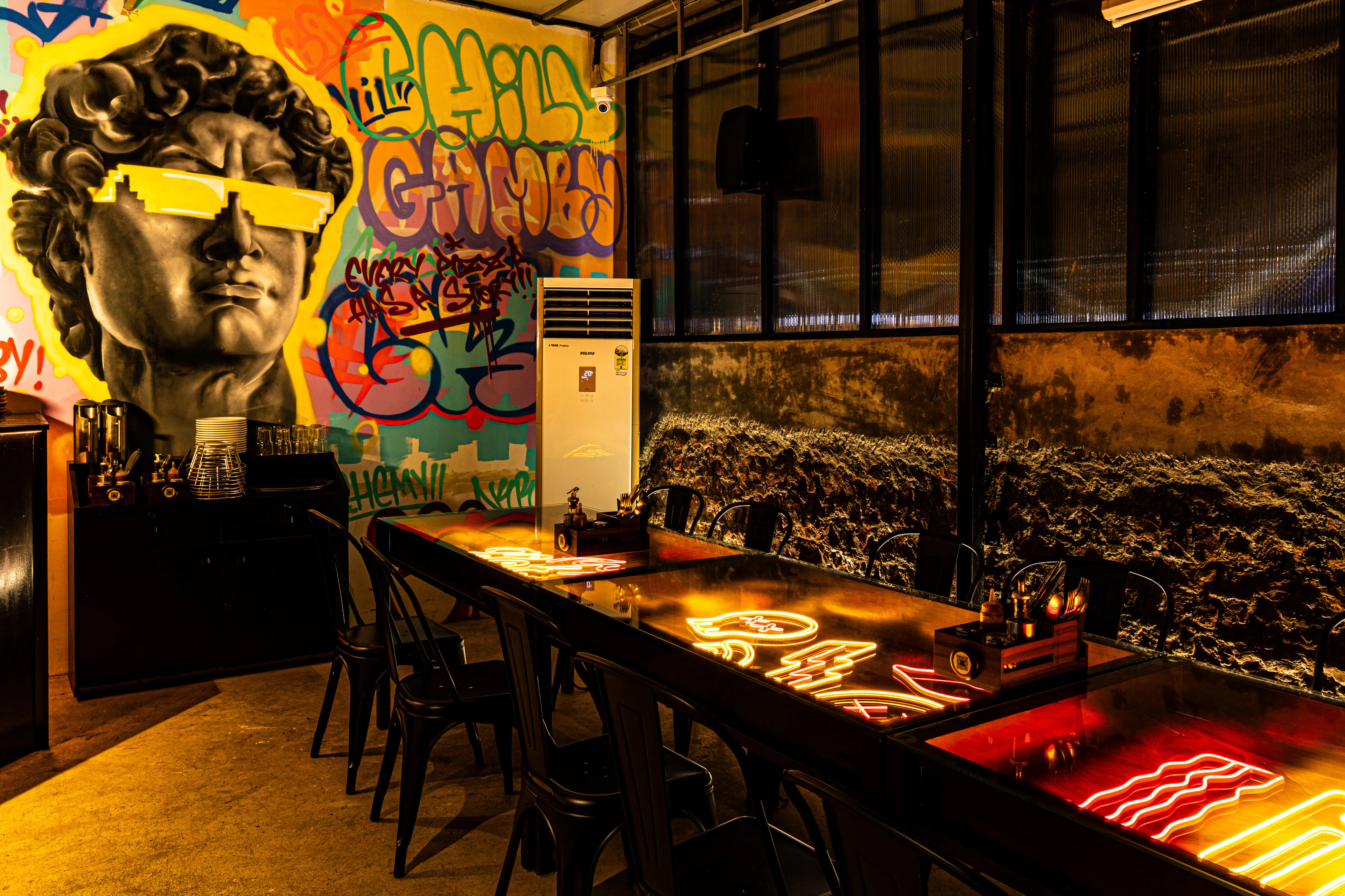 Lil Gamby Pizza Shop And Bar, Khar, Mumbai | Zomato