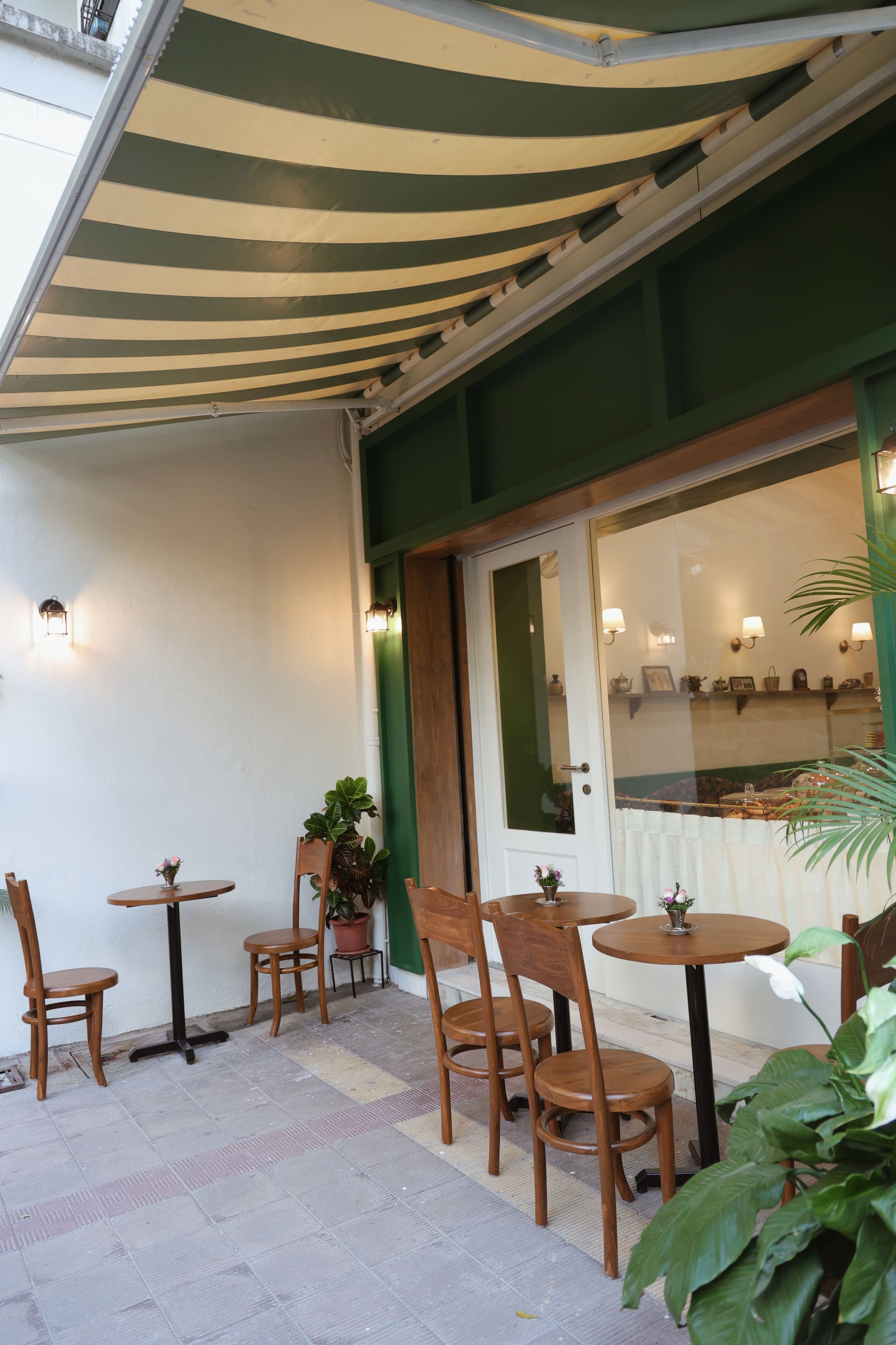 La Grange, Bund Garden Road, Pune | Zomato