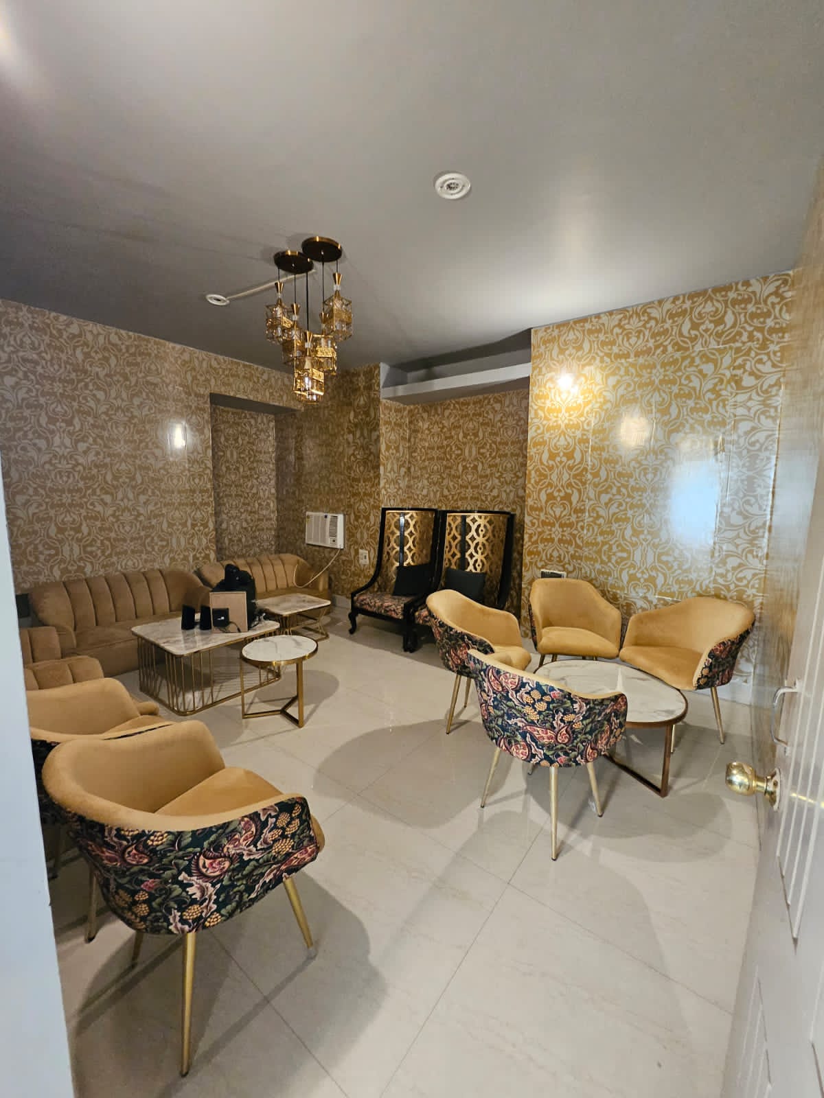 The Gossip House, Kankarbagh order online - Zomato