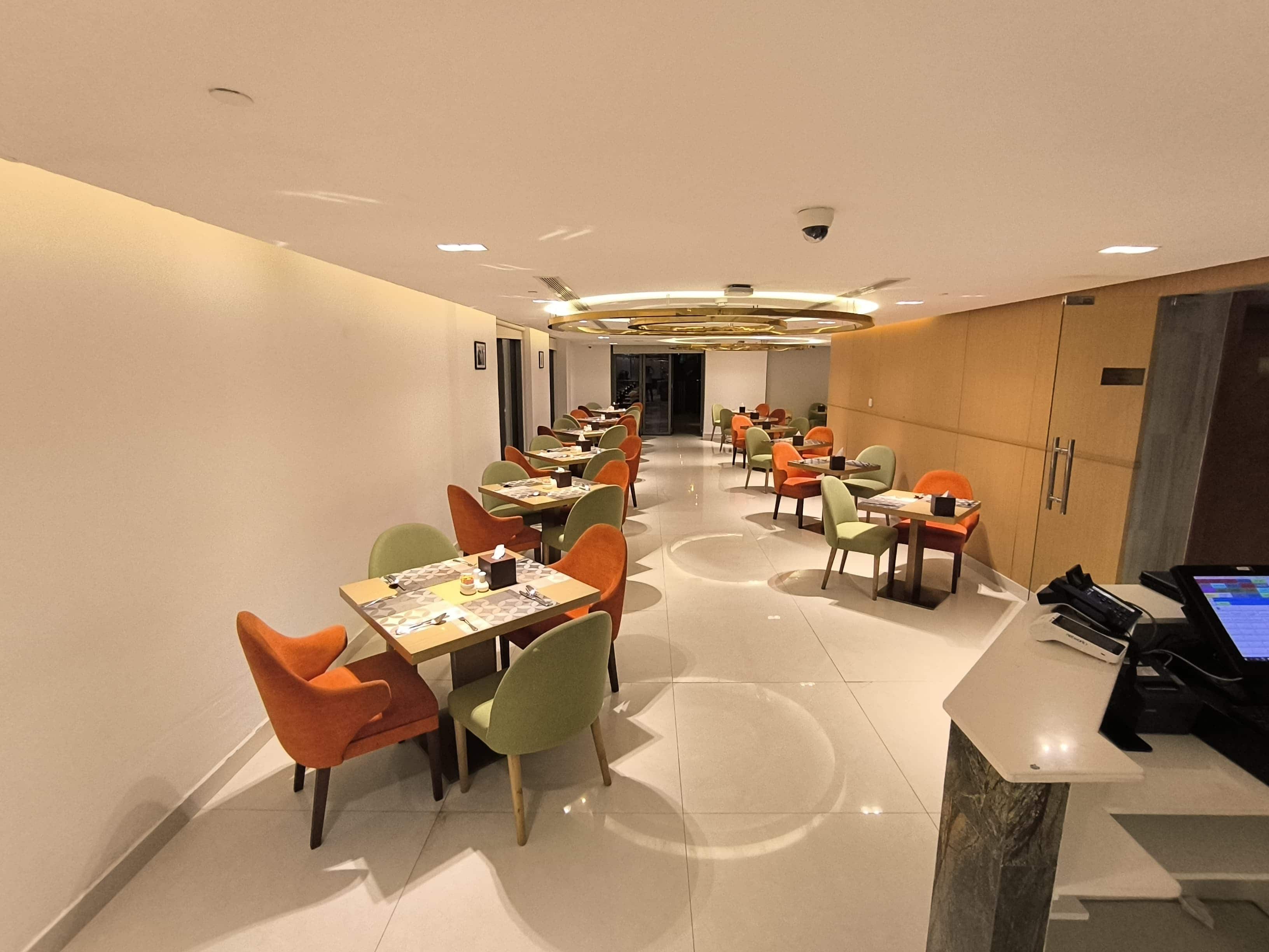 Leo Cafe Shisha Lounge, Jumeirah Village, Dubai | Zomato