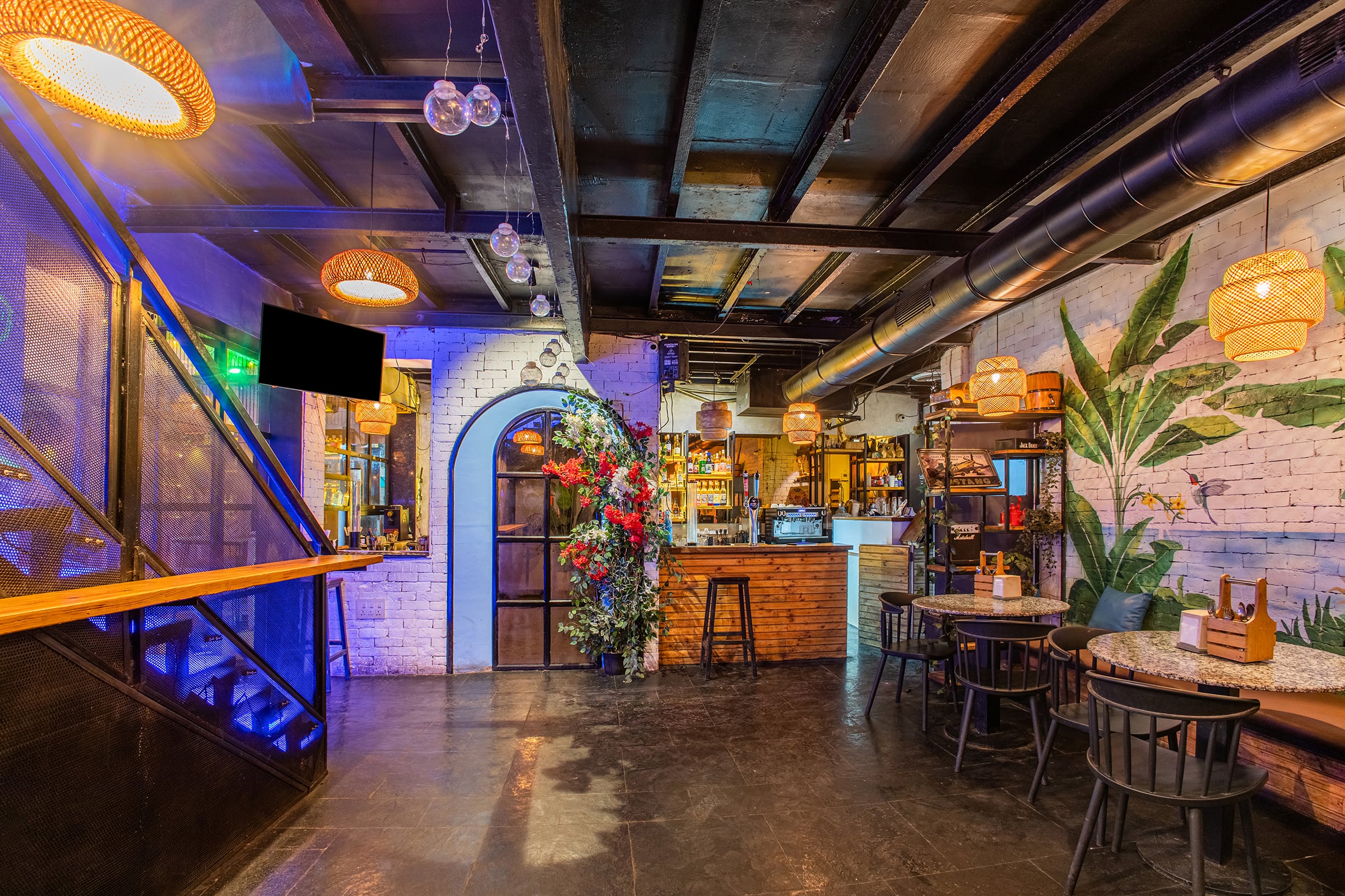 Barley Bistro & Bar, Malad West, Mumbai | Zomato