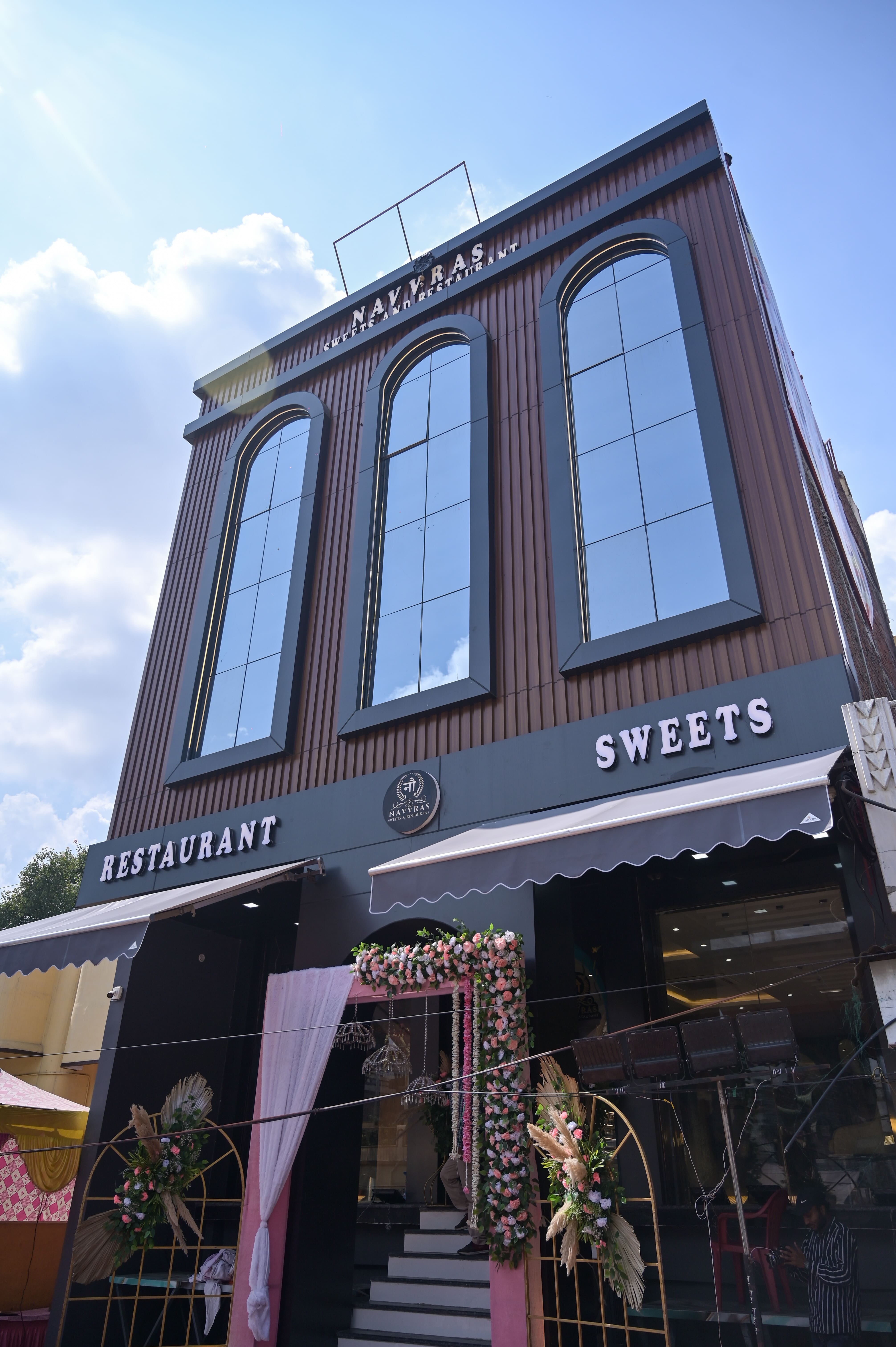 Navvras Sweets & Restaurant, Bairahana, Allahabad | Zomato