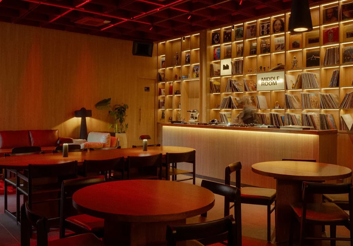 Middle Room | Listening Room, Shanti Nagar, Bangalore | Zomato