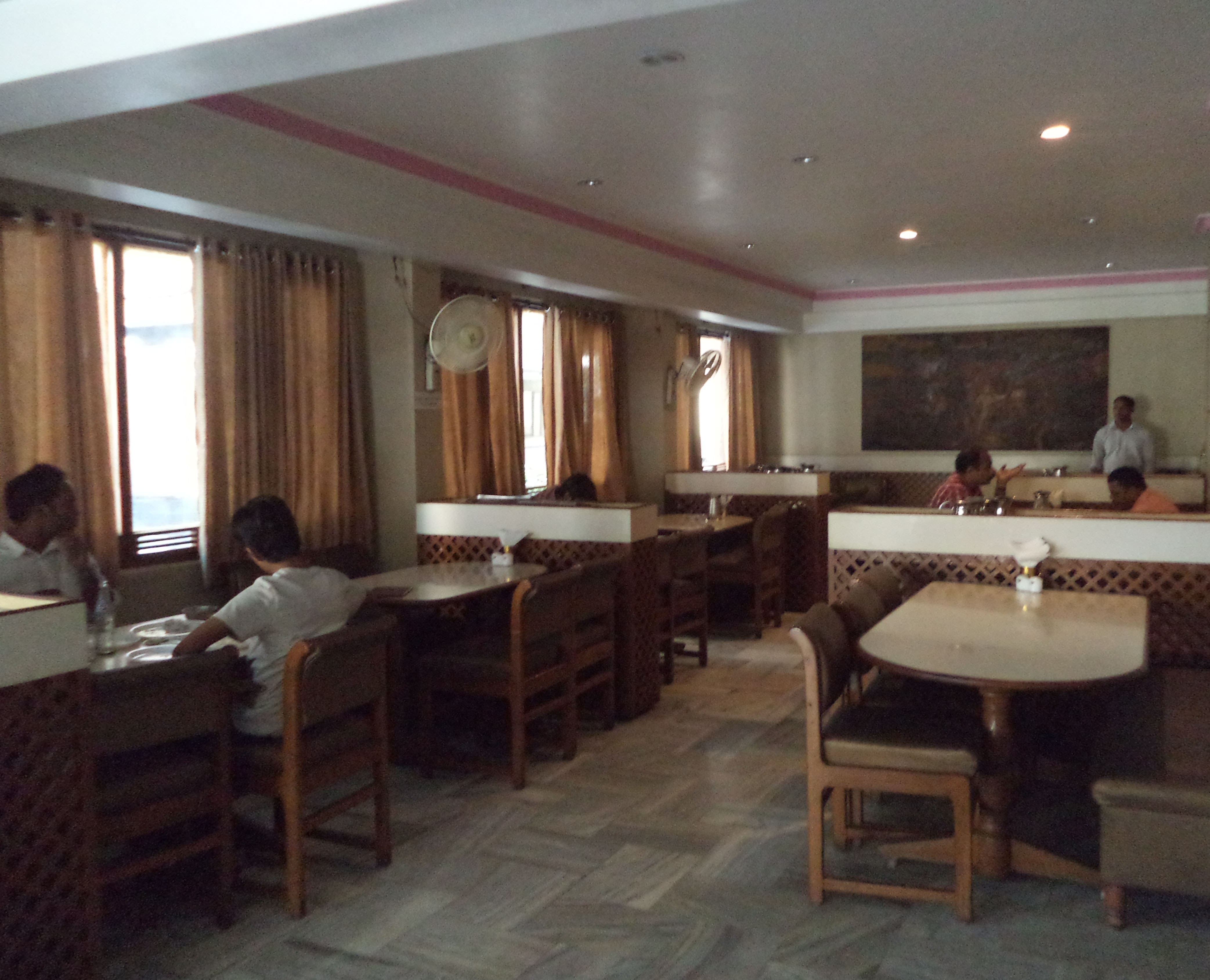 Panchratan Veg Restaurant, Kacheguda, Hyderabad | Zomato
