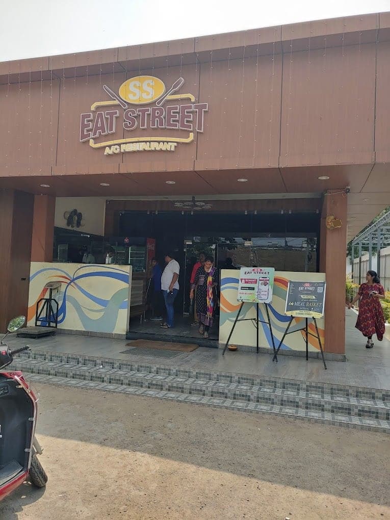 SS Eat Street, Tadepalli, Vijayawada | Zomato