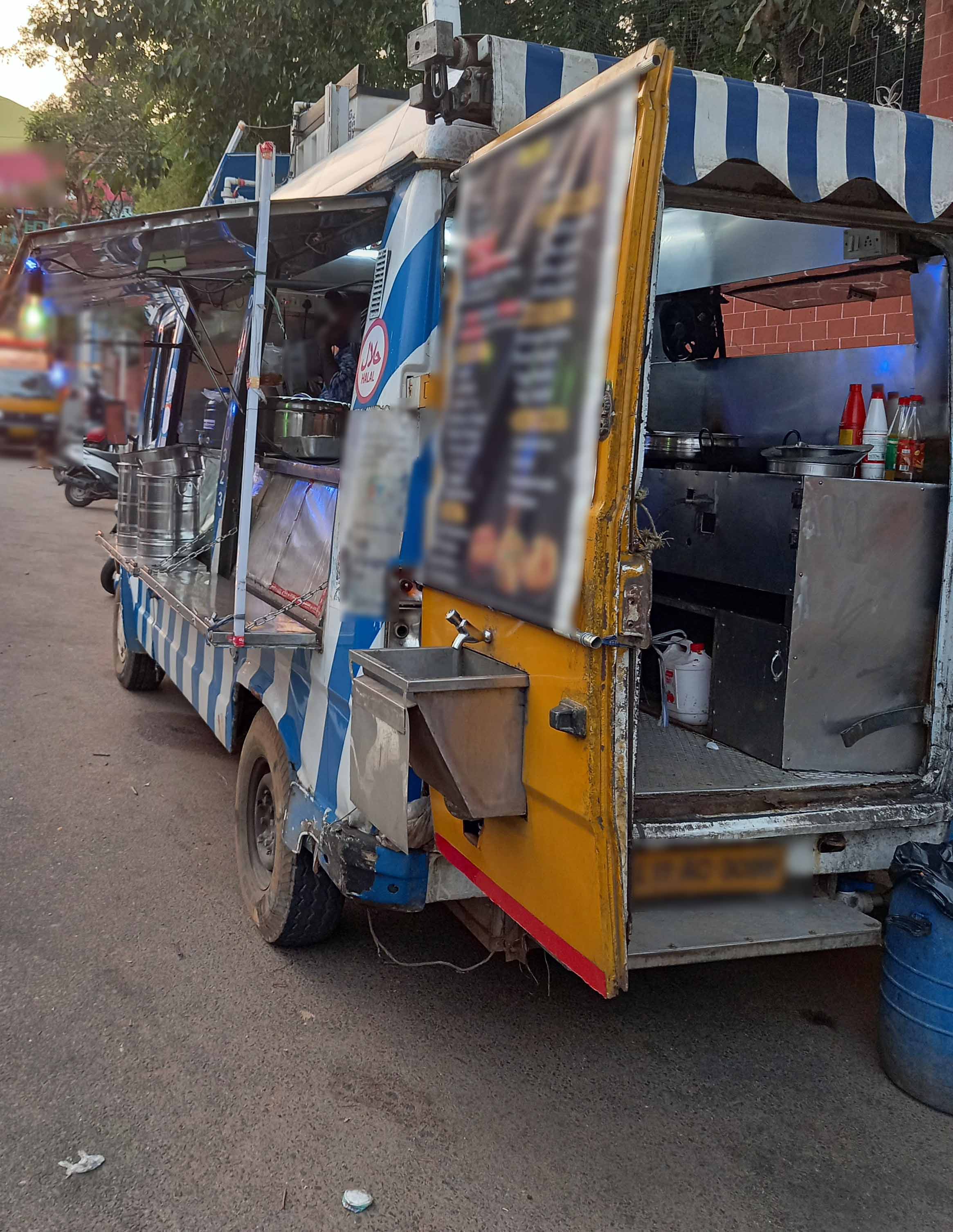 Njam Njam Foodiees Truck, Vazhuthacaud, Trivandrum | Zomato