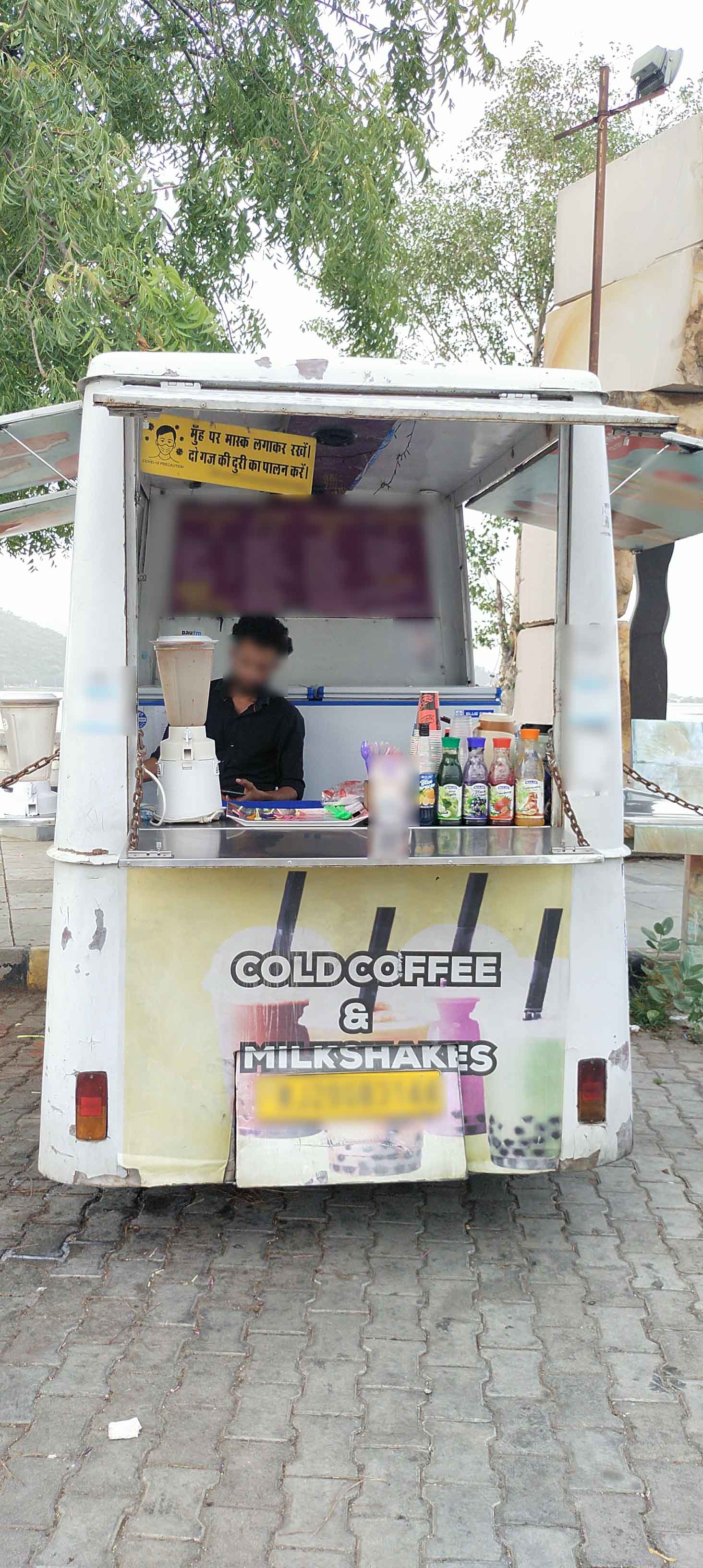 100 Licks & Ice - Creme & Cold Coffee, Fateh Sagar, Udaipur | zomato