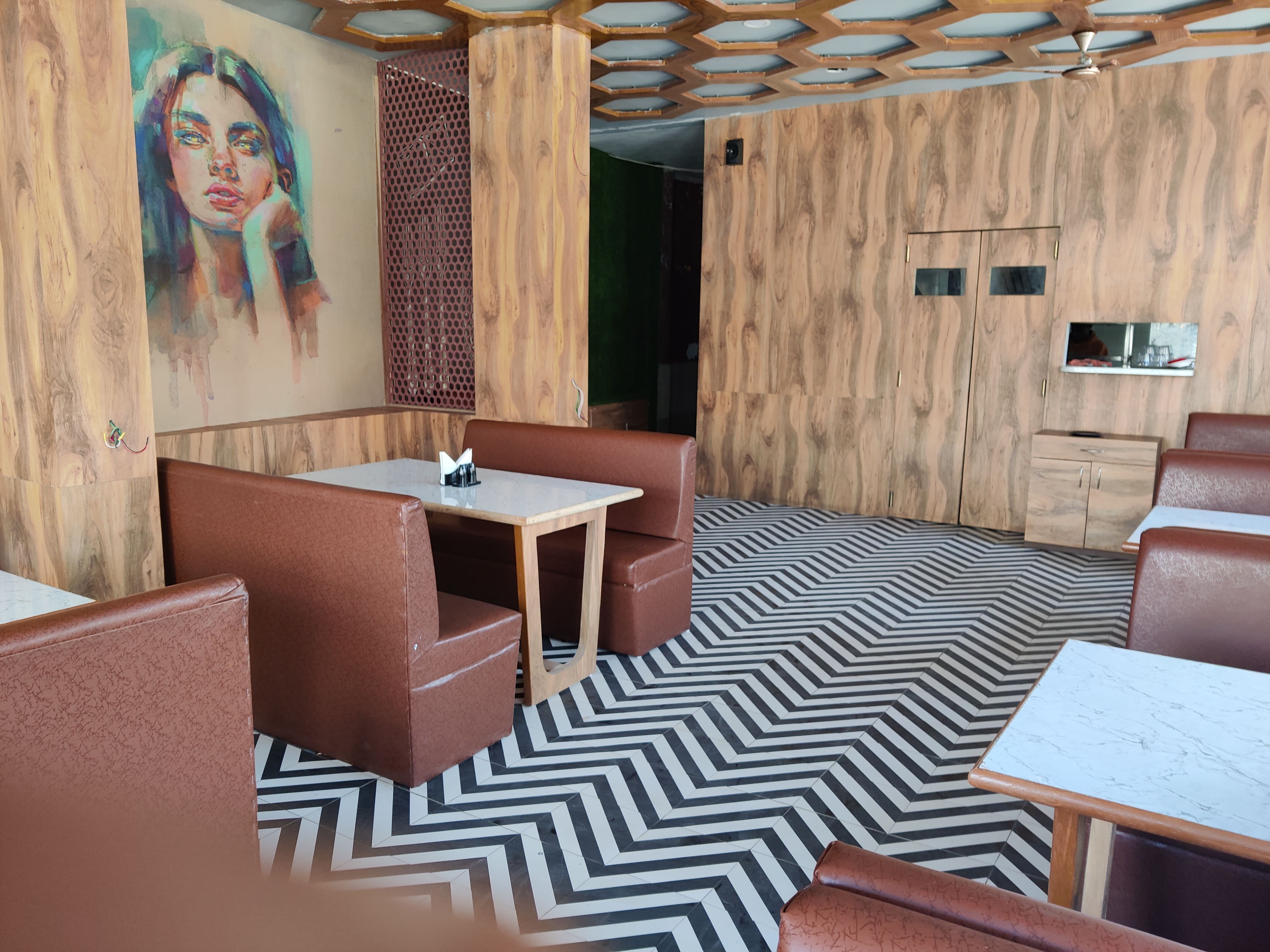 Kamal Restaurant And Dining Hall, Fateh Sagar, Udaipur | Zomato
