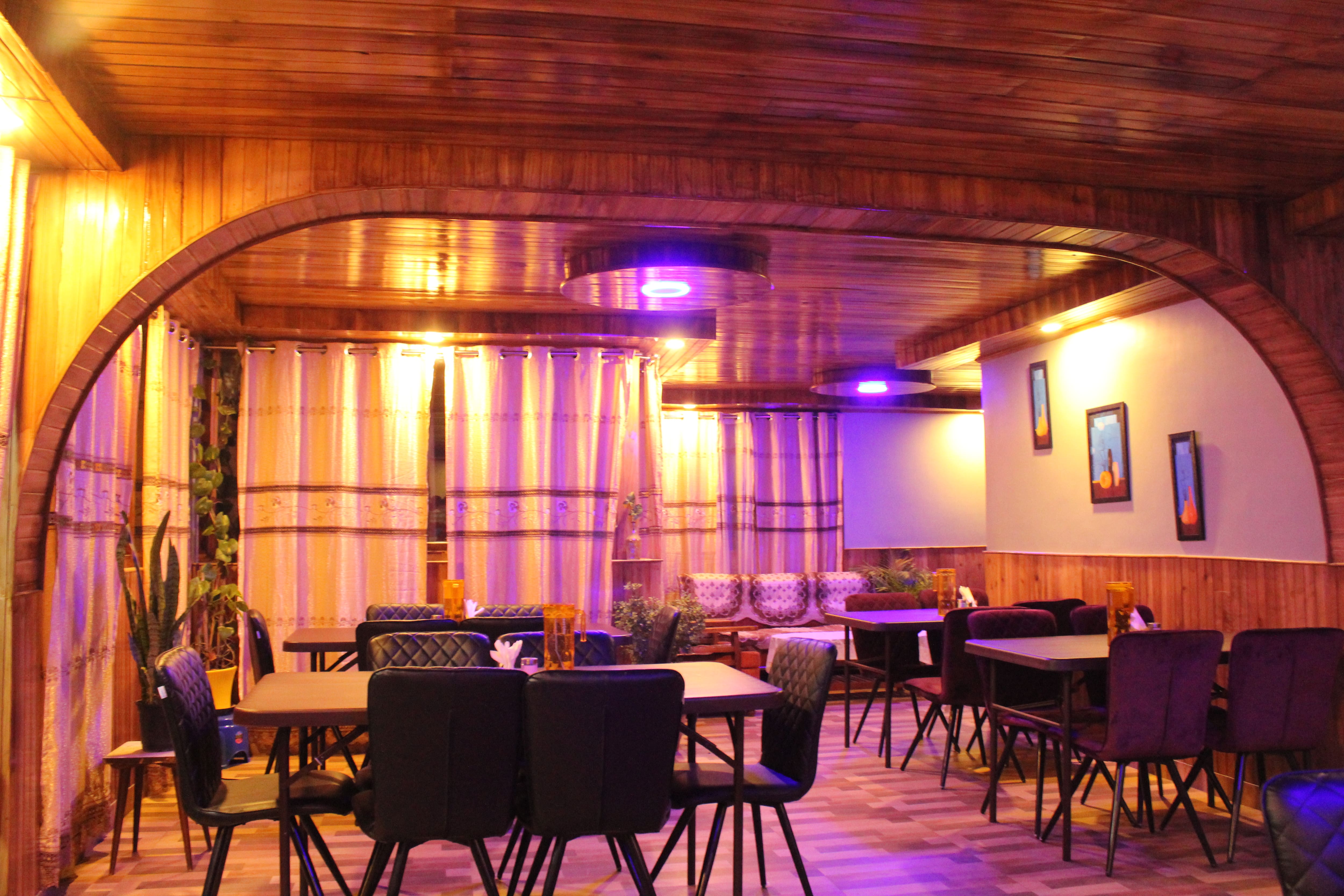 Downtown Cafe & Restaurant, Kalimpong Locality order online - Zomato