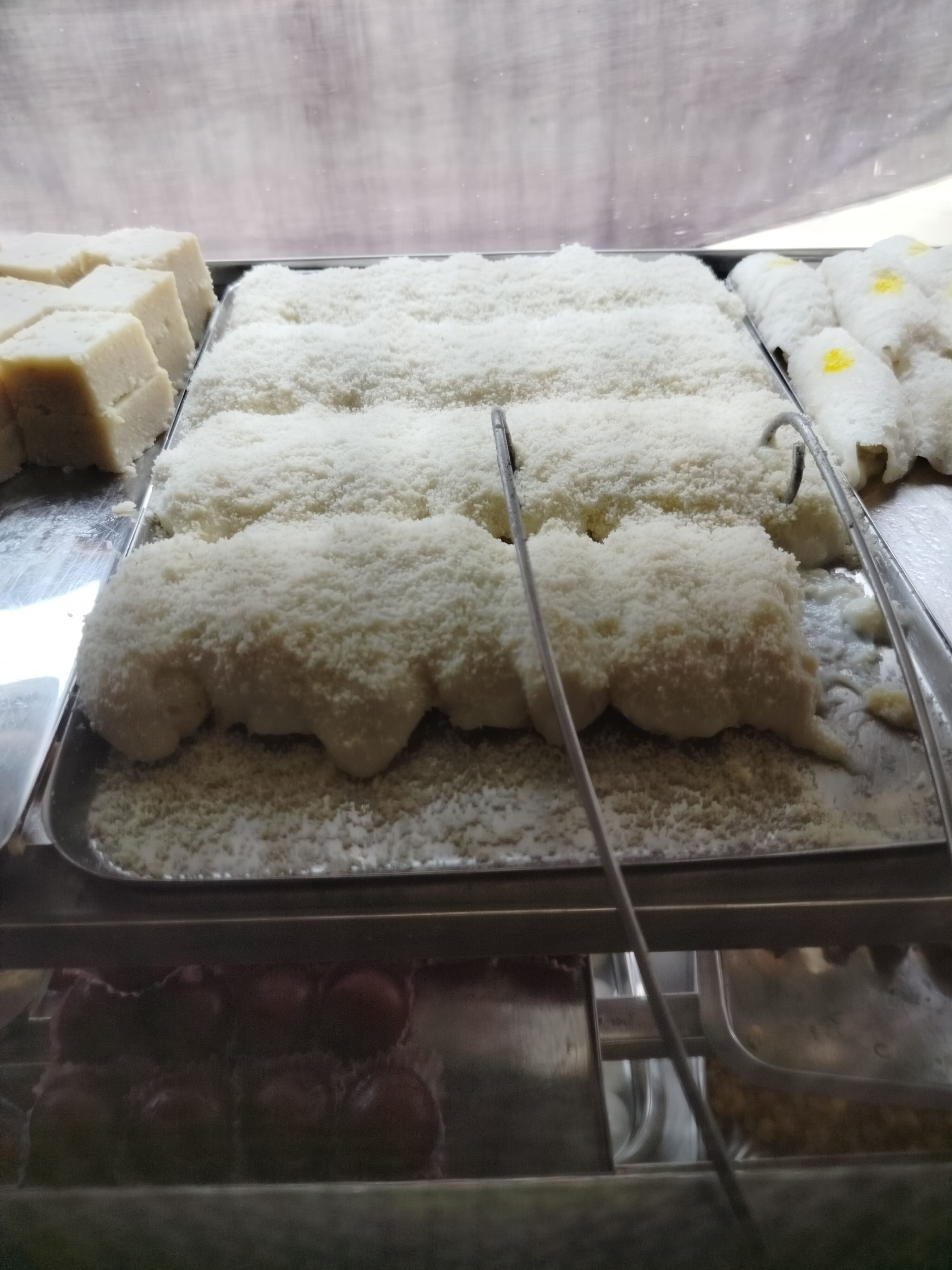 Thakdari Sweets, New Town, Kolkata | Zomato