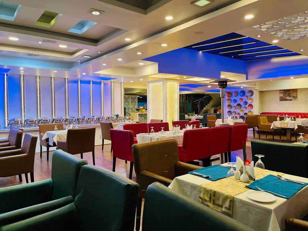 7C's Cafe N Fine Dine, Lal Chowk, Srinagar | Zomato