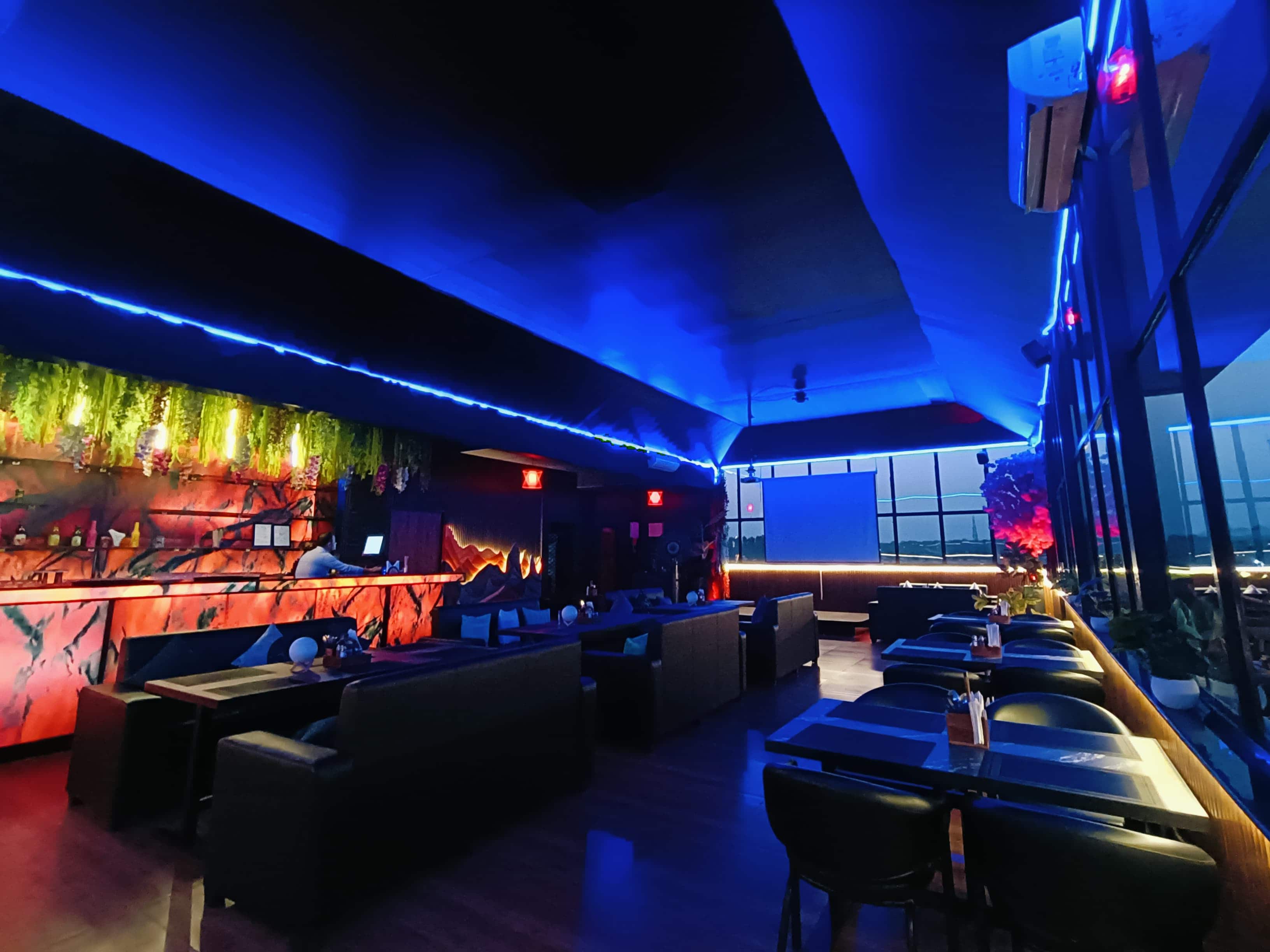 Sip Sky Lounge & Bar, Khurbura, Dehradun | Zomato