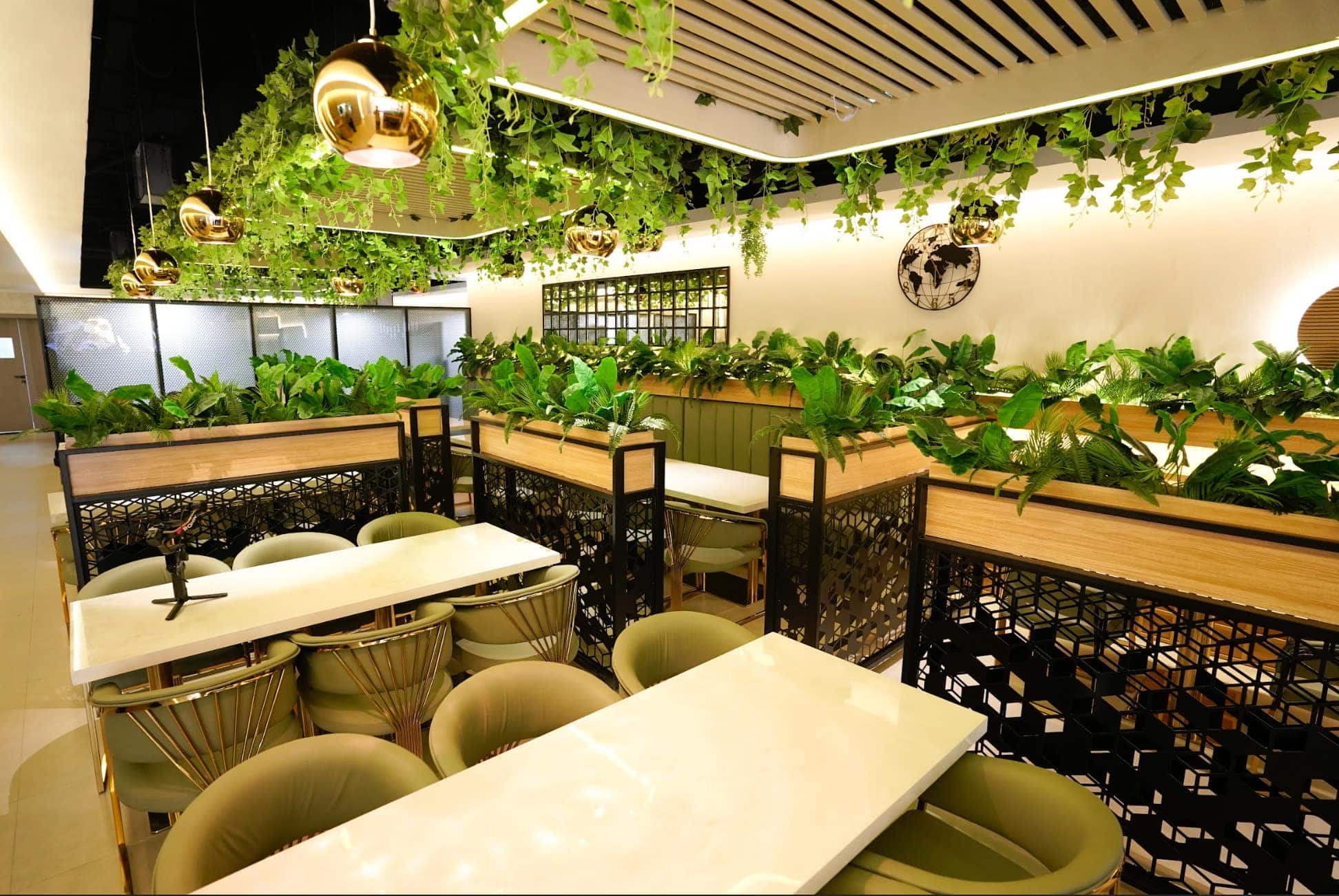 Grand Dine Restaurant, Al Muteena, Dubai | Zomato