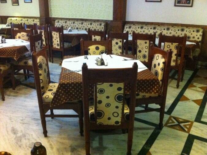 Priya Restaurant, Tajganj, Agra - Zomato