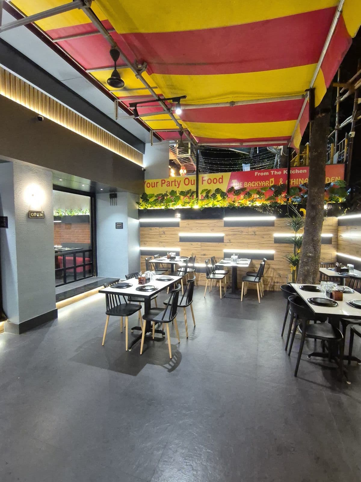 Book table and online reservation at China Garden Fast Food, Mulund ...