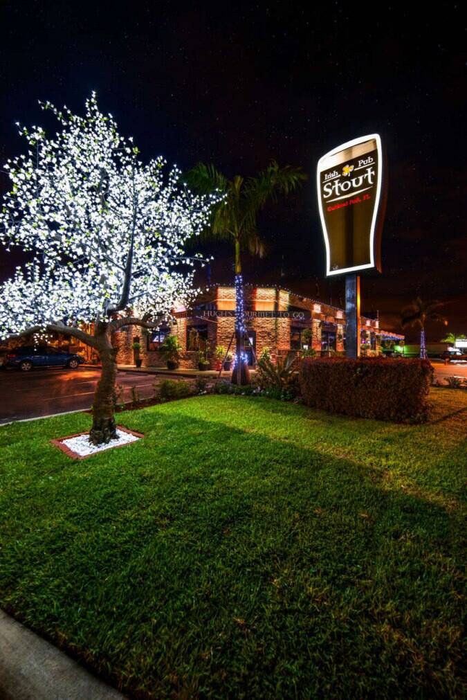 Stout Bar & Grill, Oakland Park, Miami | Zomato
