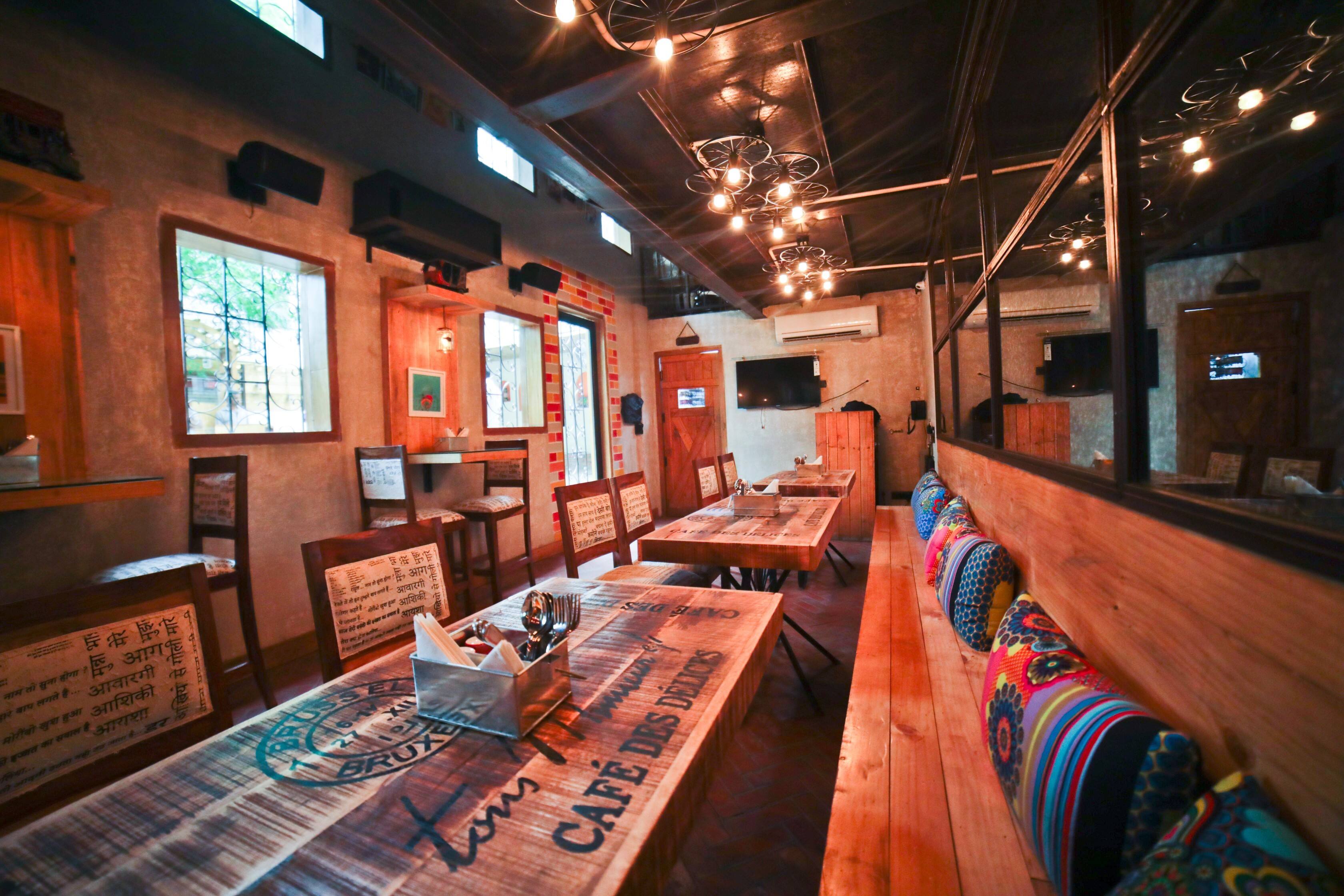 Nukkad Cafe & Bar, SDA, New Delhi - Zomato