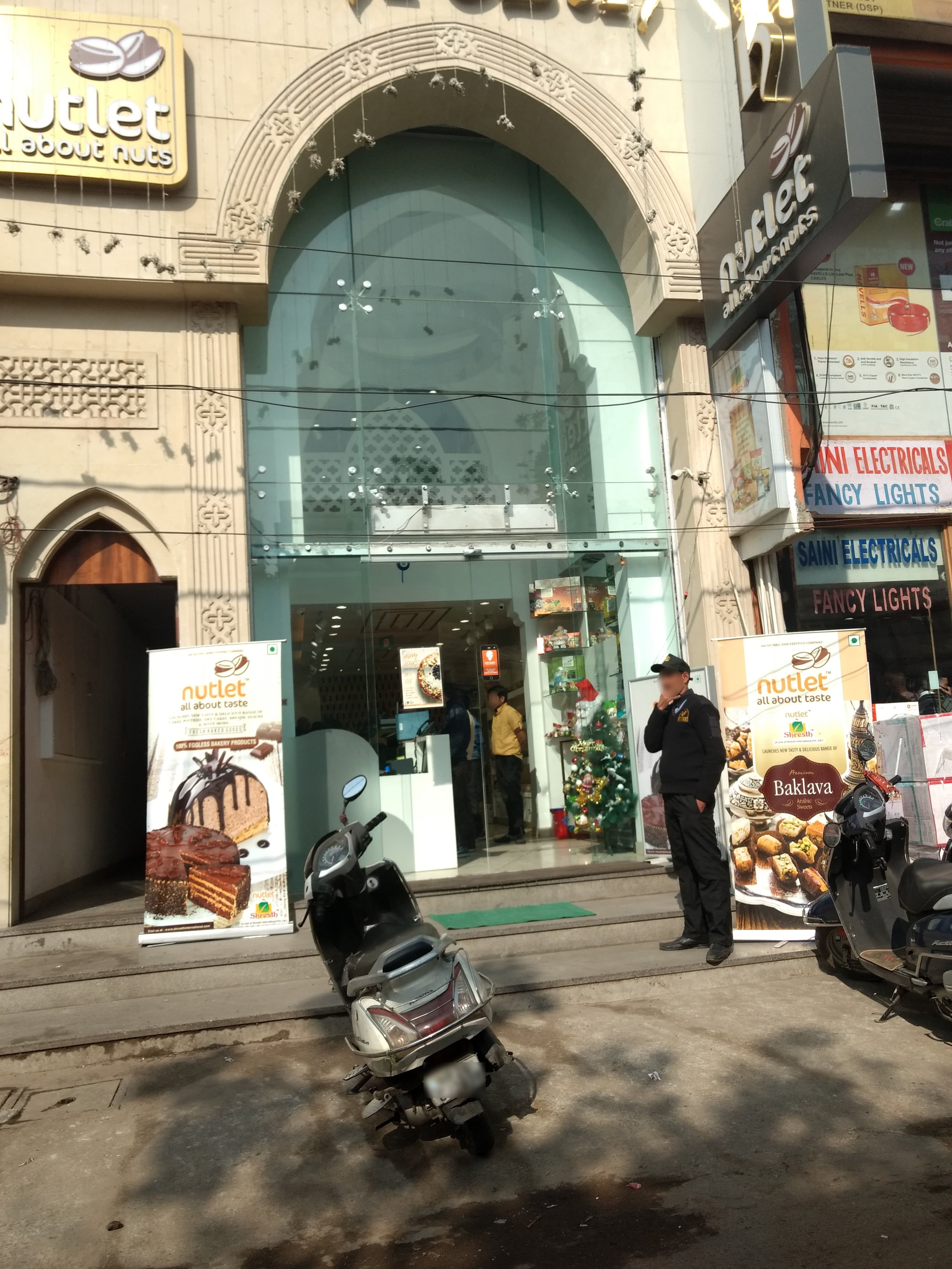 Nutlet - All About Nuts, Sadar Bazar, New Delhi | Zomato