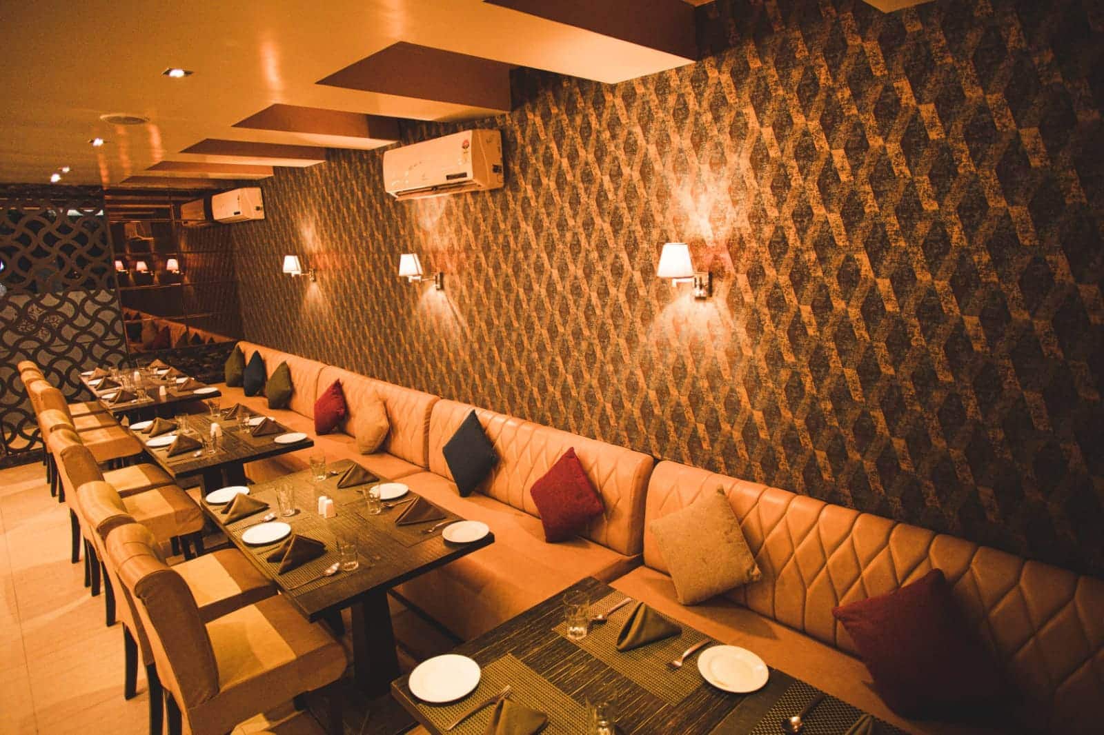 Moti Mahal Delux - Tandoori Trail, Napier Town, Jabalpur | Zomato