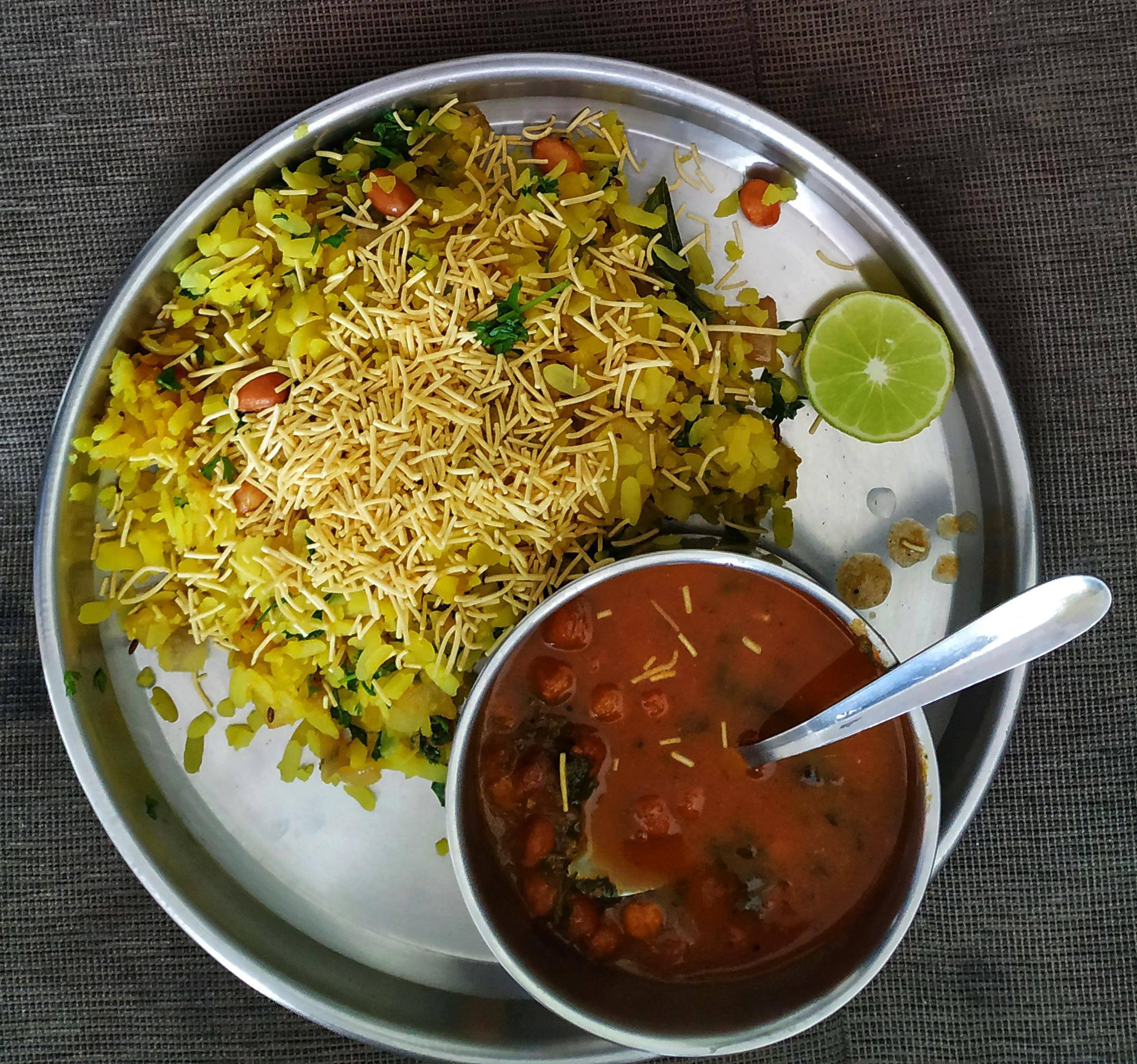 Hotel Garwa Swad Gawakadcha Veg And Non Veg, Hadapsar, Pune | Zomato