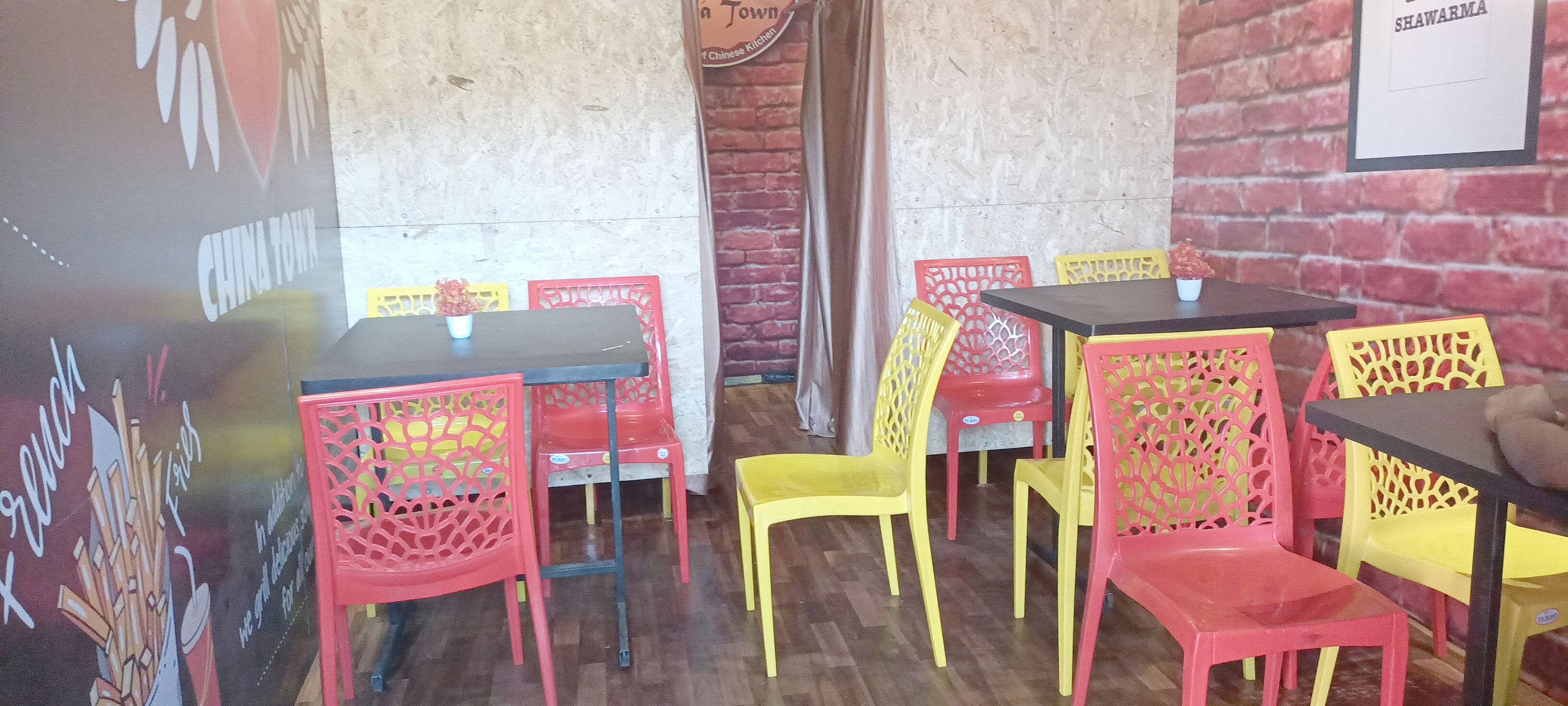 Roll Cafe Point The China, Old Mumbai-Pune Highway, Pune | Zomato