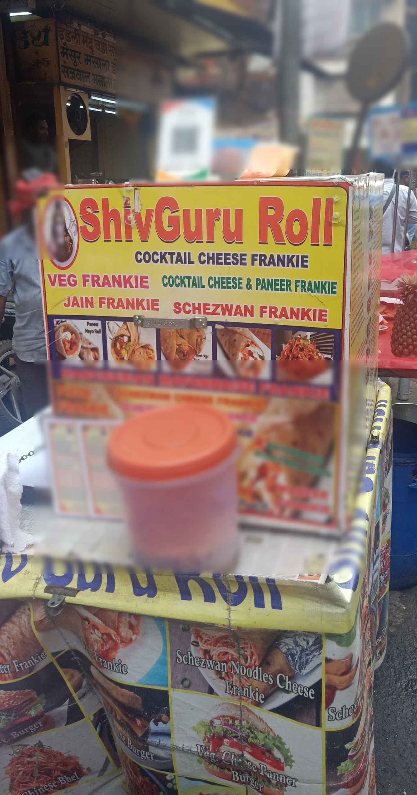 Shiv Guru Roll, Kalbadevi, Mumbai | Zomato