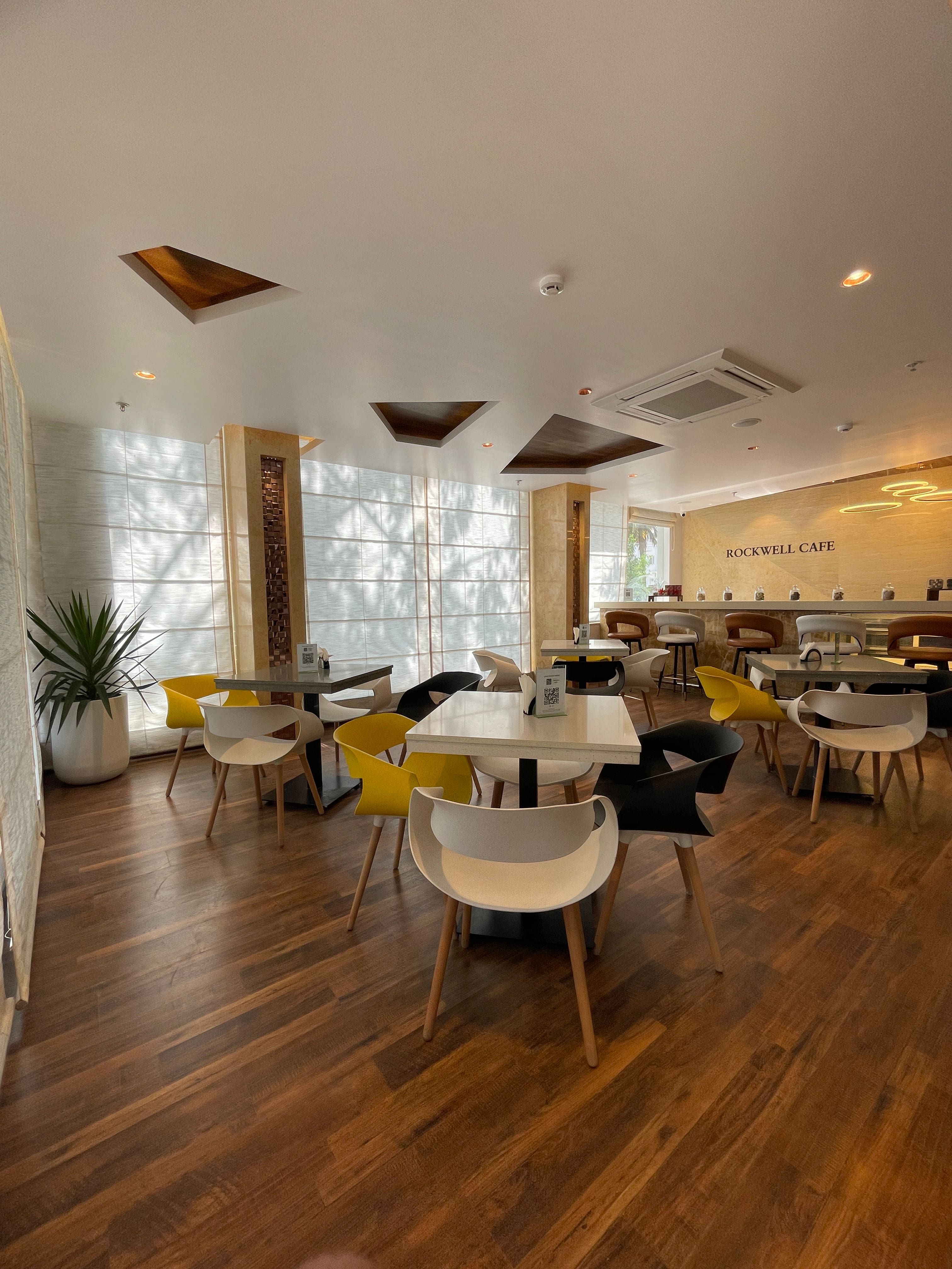 Rockwell Cafe, International Airport order online - Zomato