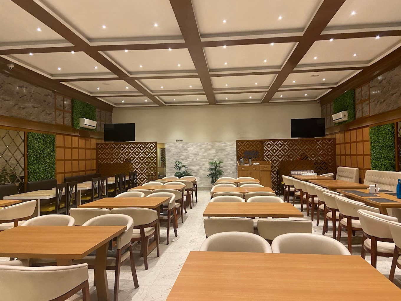 Lamiya Multi Cuisine Restaurant, Thiruvallur, Chennai | Zomato