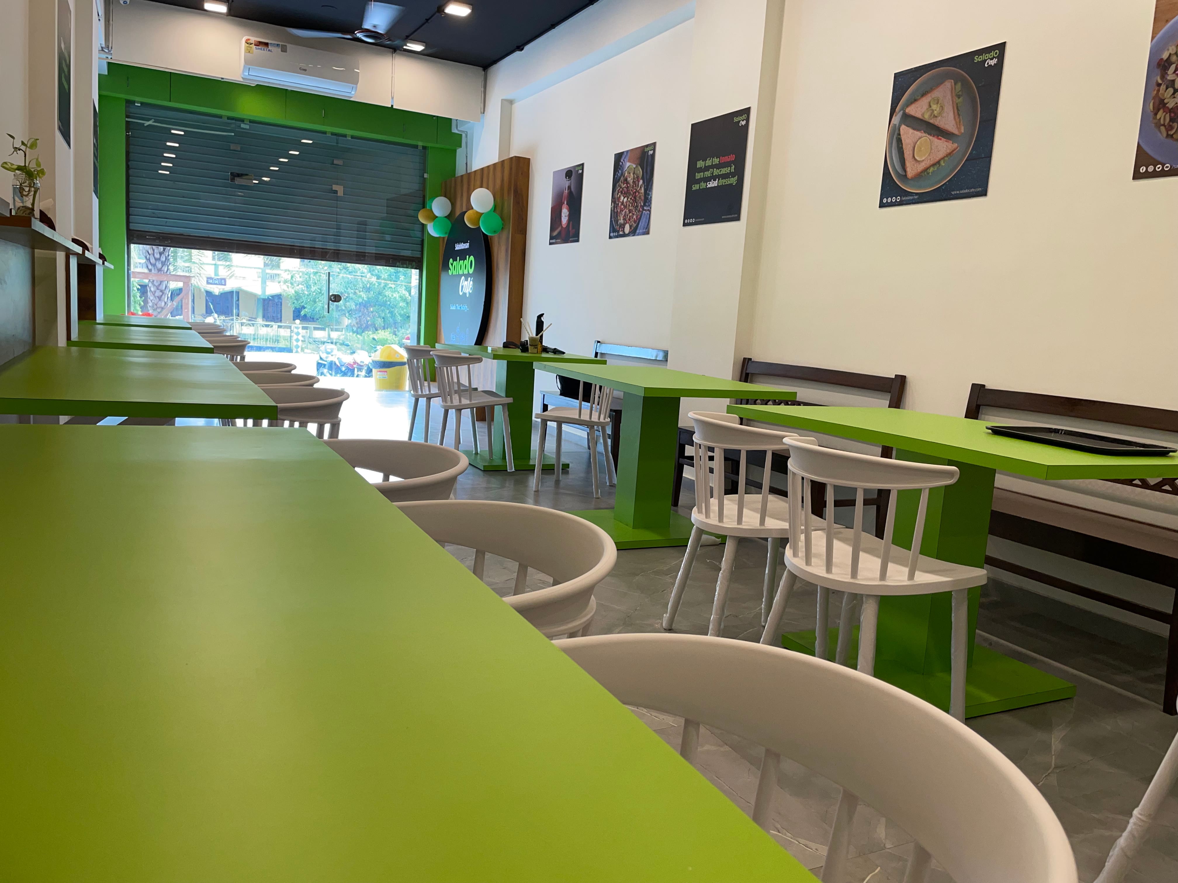 SaladO Cafe, Navsari Locality order online - Zomato