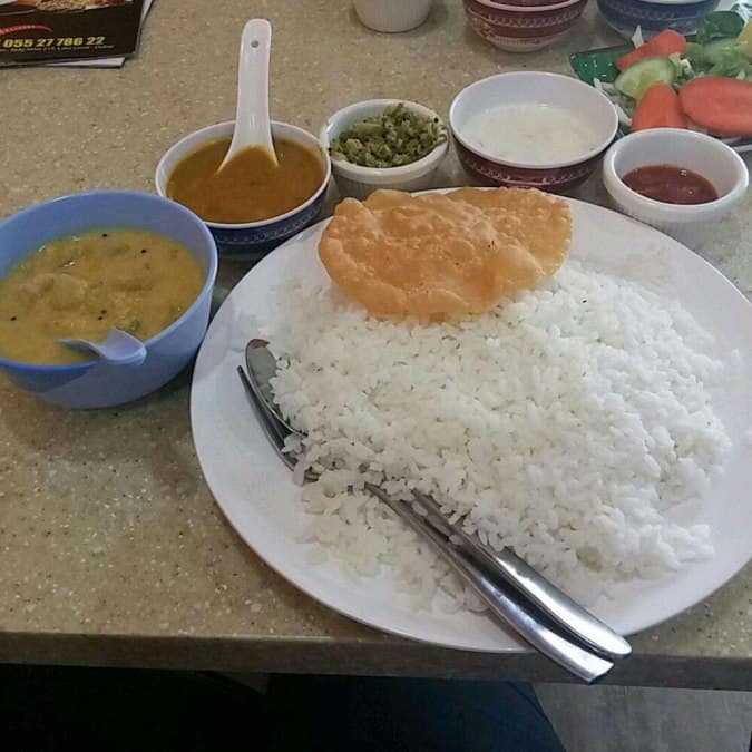 Favorite Lake, Jumeirah Lake Towers (JLT) order online - Zomato