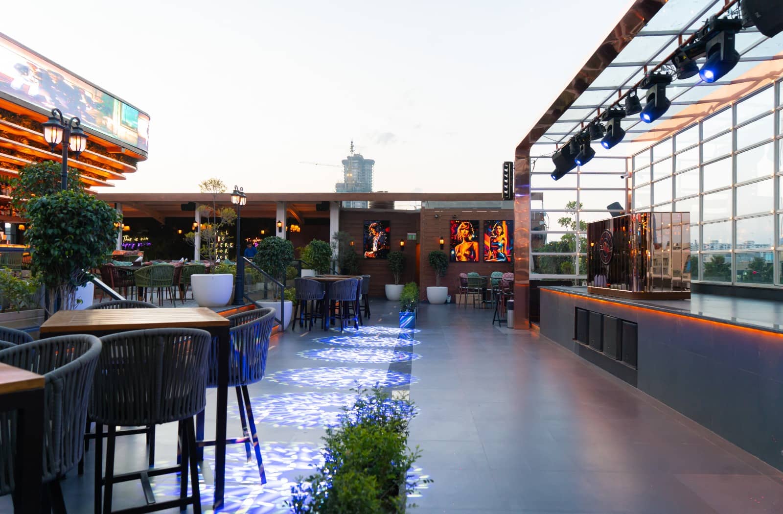 Downtown Skye - Suncity Business Towers, Sector 54, Gurgaon | Zomato