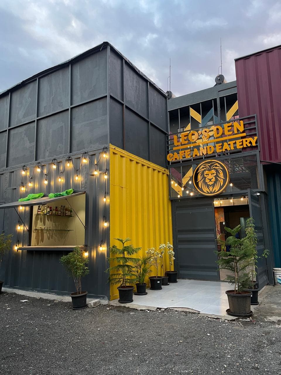 Leo's Den Cafe & Eatery, Kharadi, Pune | Zomato