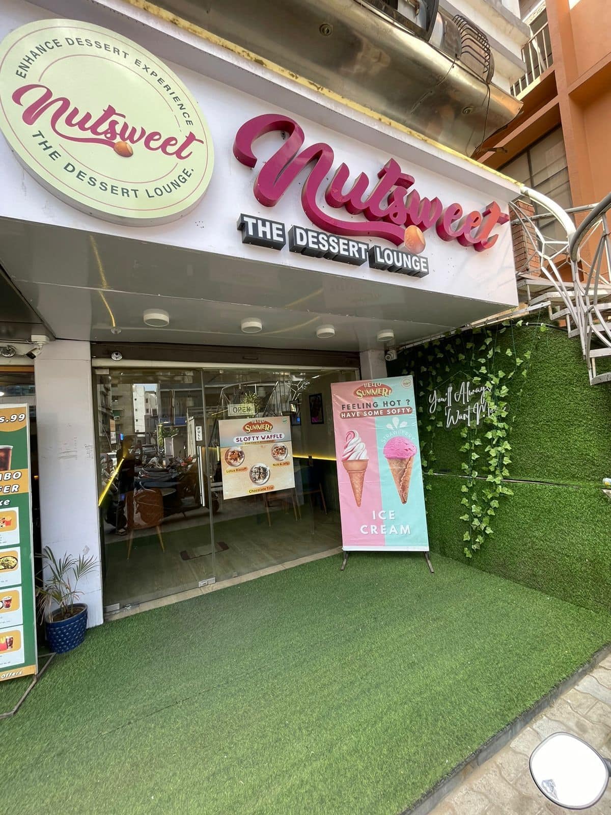 Nutsweet The Dessert Lounge, Thaltej, Ahmedabad | Zomato