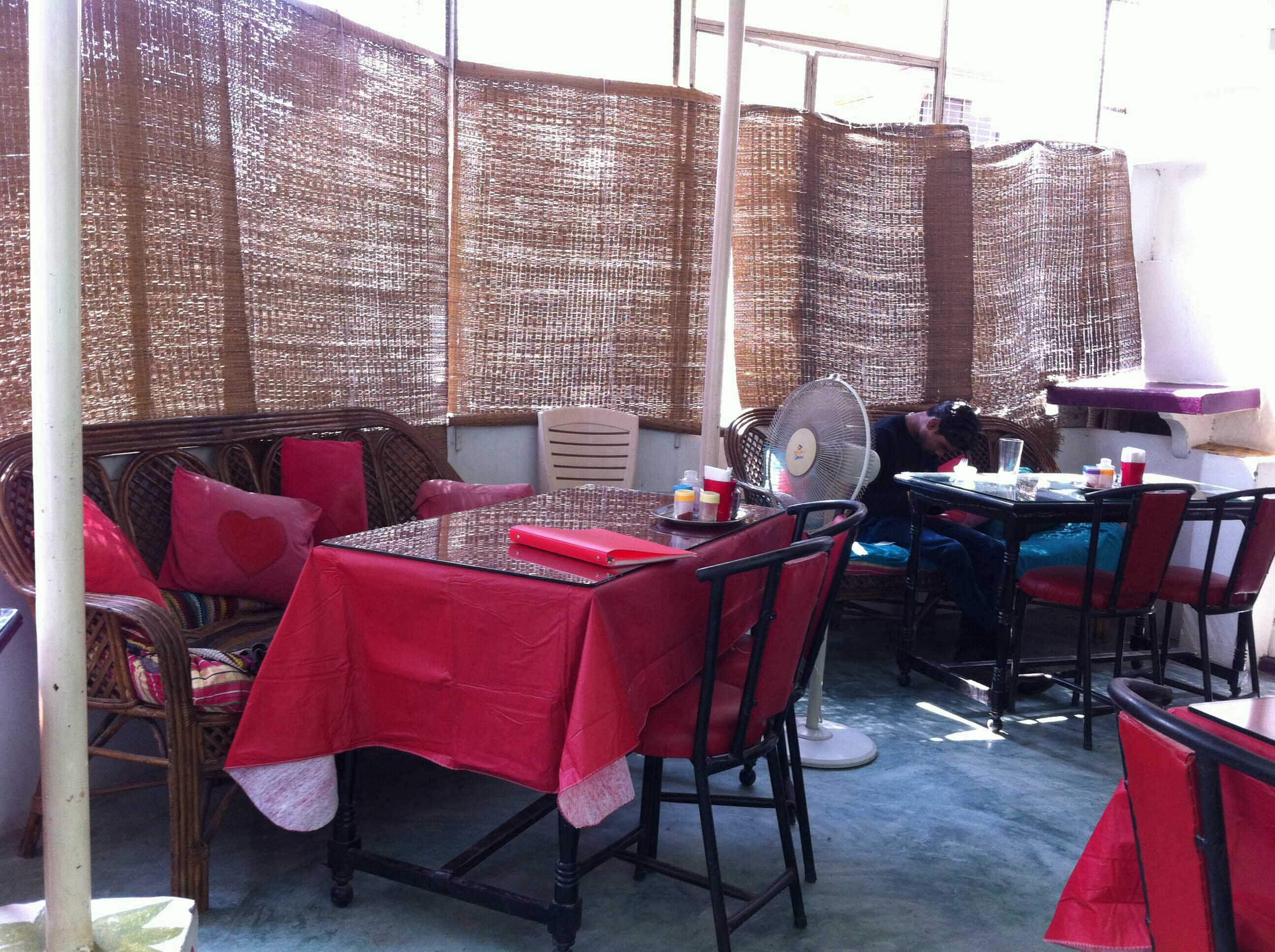 Aum Cafe, Assi Ghat, Varanasi | Zomato