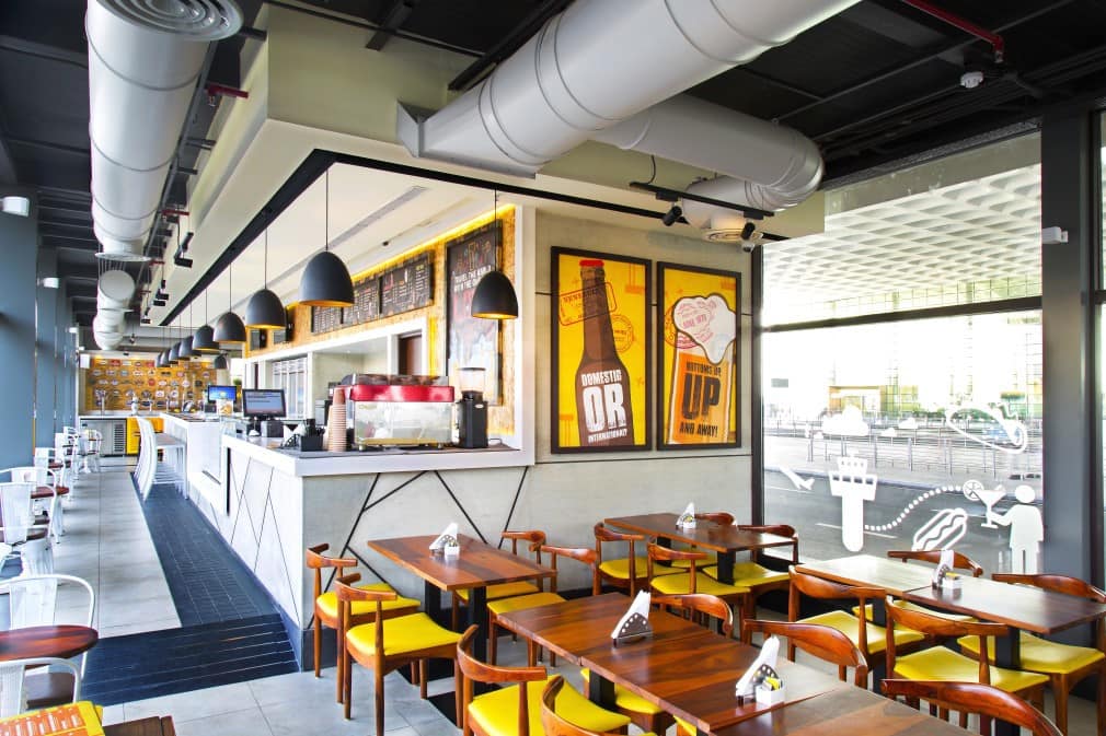 Book table and online reservation at The Beer Cafe, Chakala, Mumbai