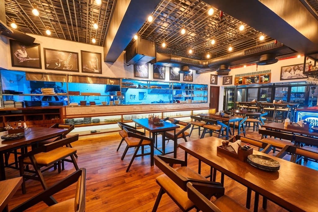 AMPM Café & Bar, DLF Phase 4, Gurgaon